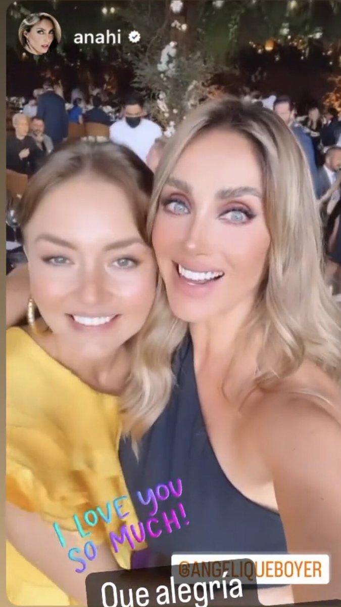 PerrisimosMX🤙🏼 on Twitter: "El reencuentro de Vico y Mia 💗 #rbd #rebelde @Anboy88 @Anahi #2022"