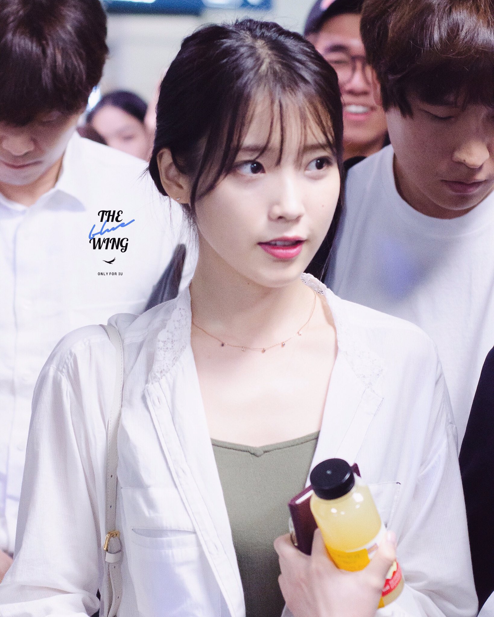 𝑩𝒍𝒖𝒆𝒘𝒊𝒏𝒈 (@iu_bluewing) / Twitter