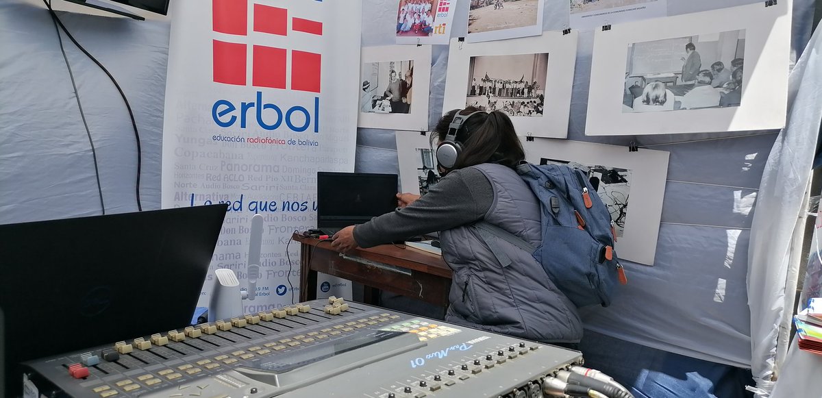 ERBOL on Twitter: "#LaPaz La red #ERBOL participa en una transmisión especial desde Feria de las ...