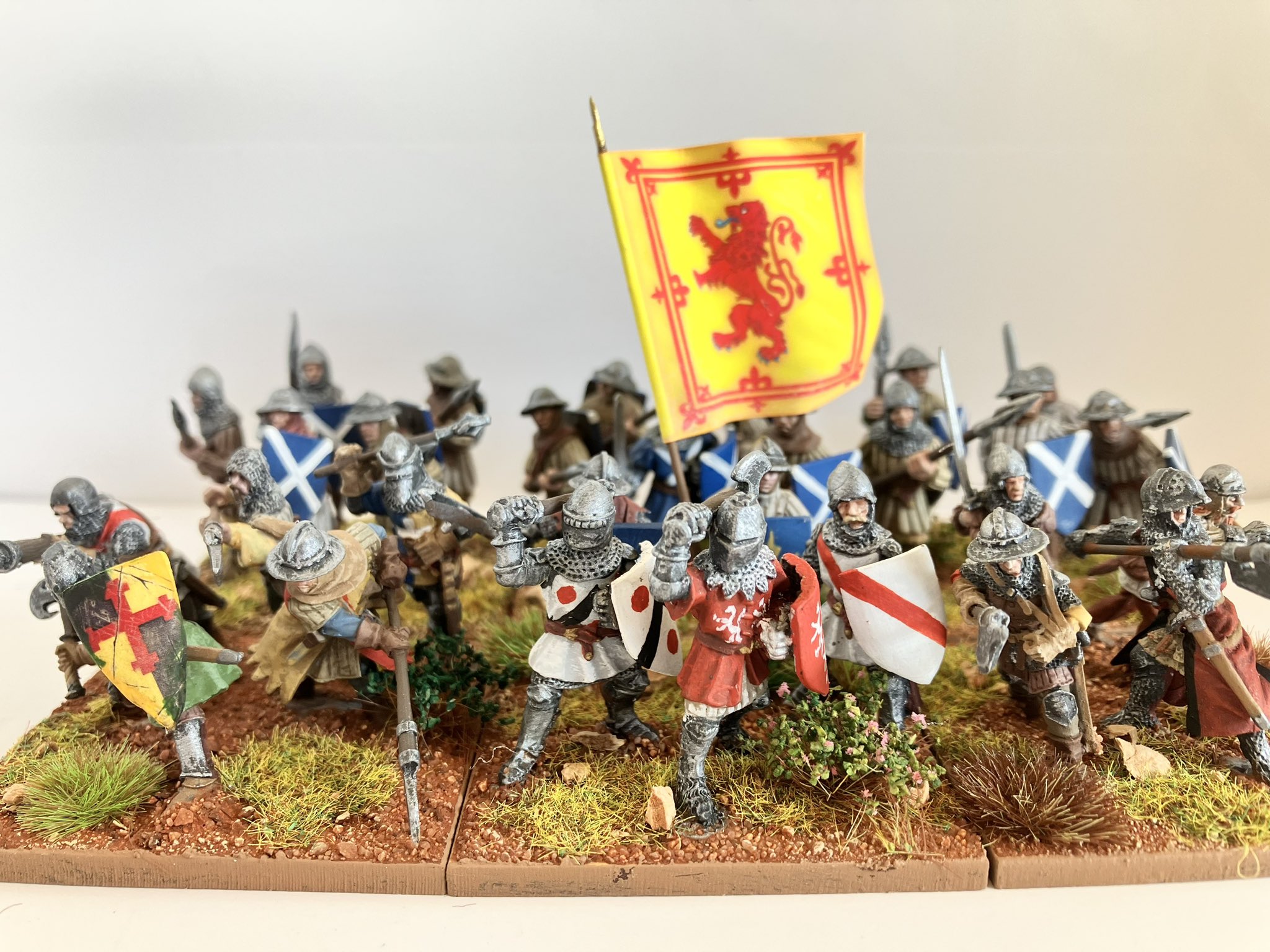 Raglan 🇺🇦 on Twitter: "Hundred Years War- Scottish Men at Arms led by the Lords Ross, Blair and ...