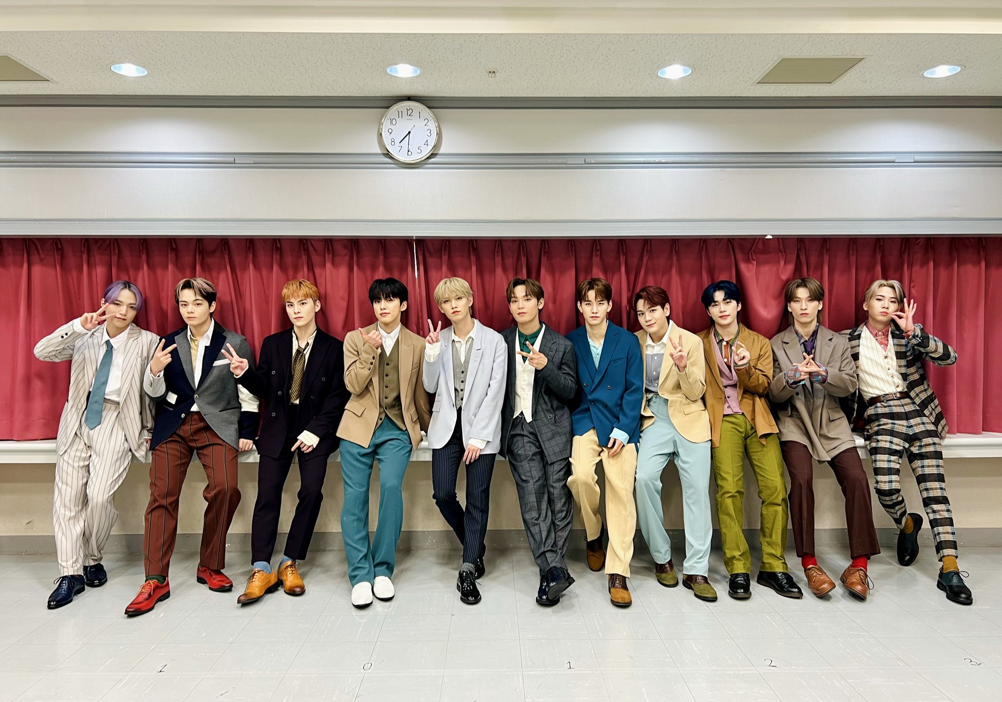 JO1 on Twitter: "TBS《 #CDTVライブライブ 4時間SP 》 ご覧いただき ありがとうございました🫶🏻 #Official髭男dism さんの 「#ミックスナッツ」を ...