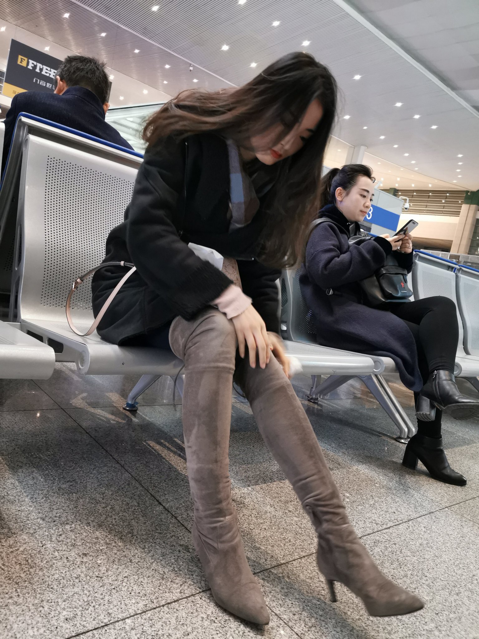 丝丝飞扬 on Twitter: "天冷了 https://t.co/OTplCSpABl" / Twitter