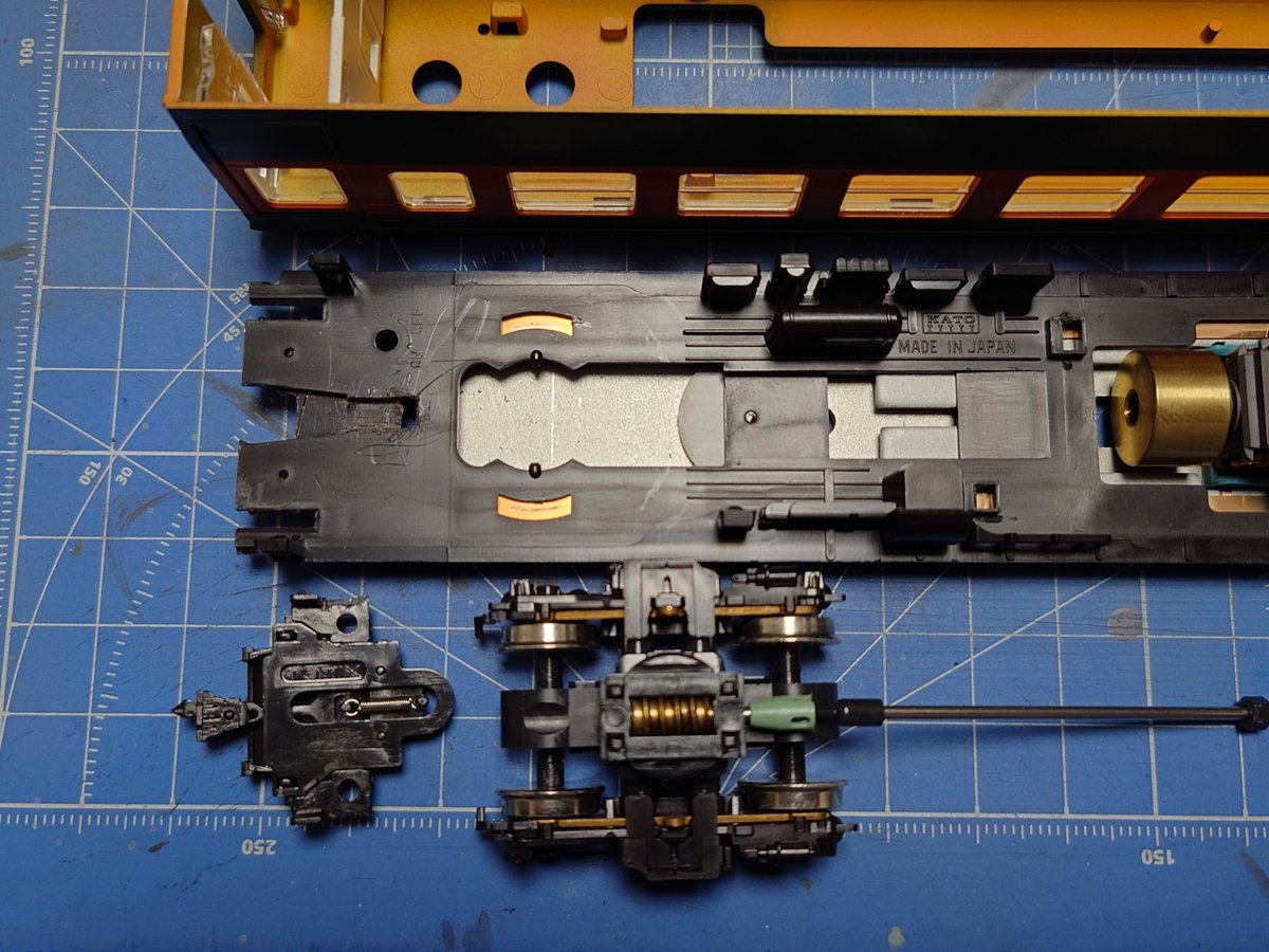 This Redditor has a portable gaming device built into his briefcase - IT基礎