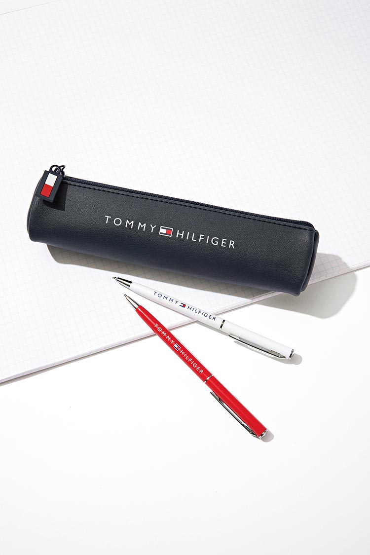 sweet on Twitter: "10/12発売sweet11月号増刊付録はTOMMY HILFIGERのボールペン2色＆ペンケースセット | https://t.co ...