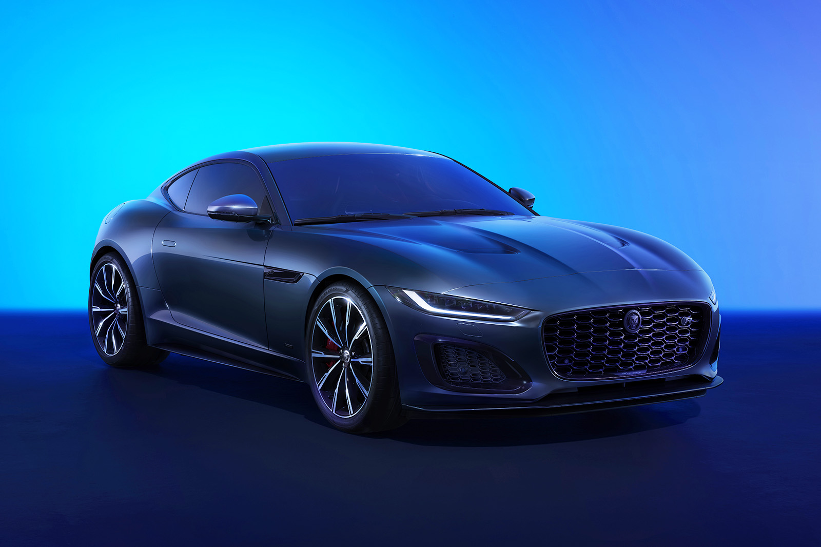 Autocar on Twitter: "This is the final ever Jaguar F-Type 😍 It will bow out at the end of 2023 ...