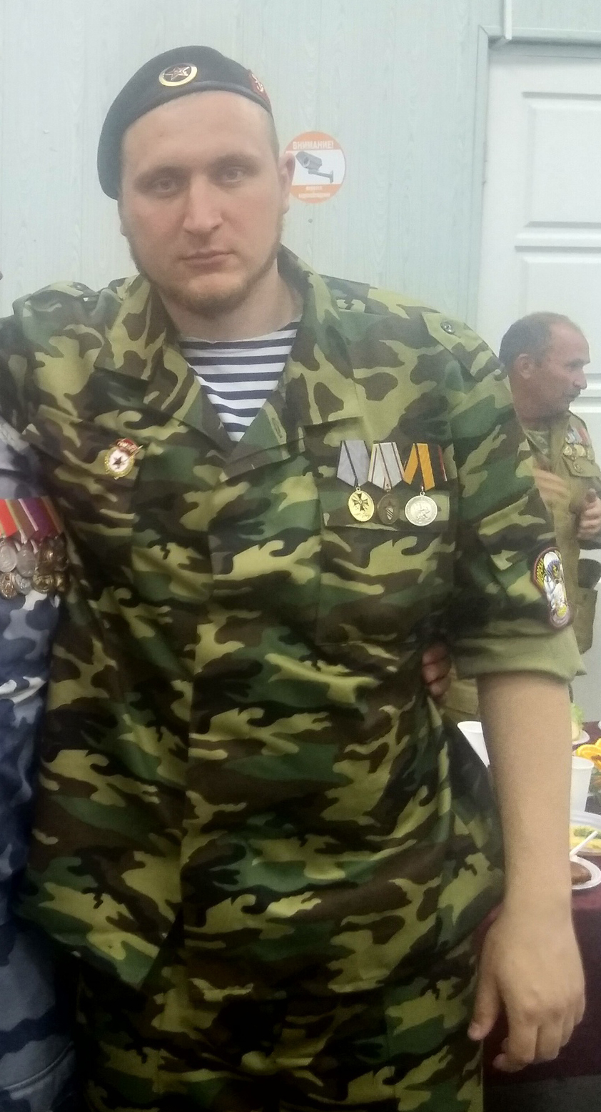 Necro Mancer on Twitter: "Бывший морпех и нынешний чмобик Евгений Бизяев из Краснотурьинска ...