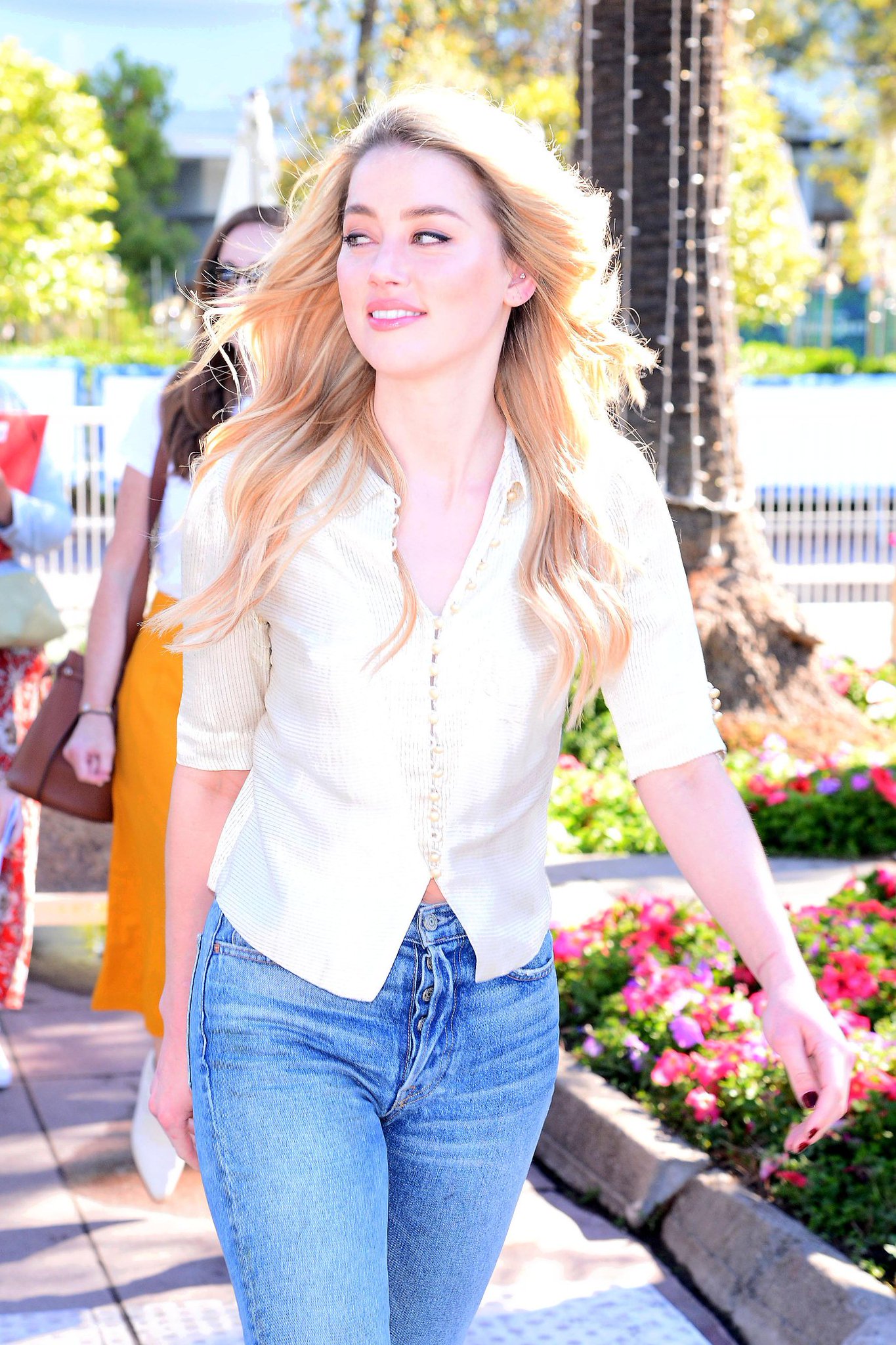 I Support Amber on Twitter: "Prettiest woman https://t.co/E8JfC6re0K" / Twitter