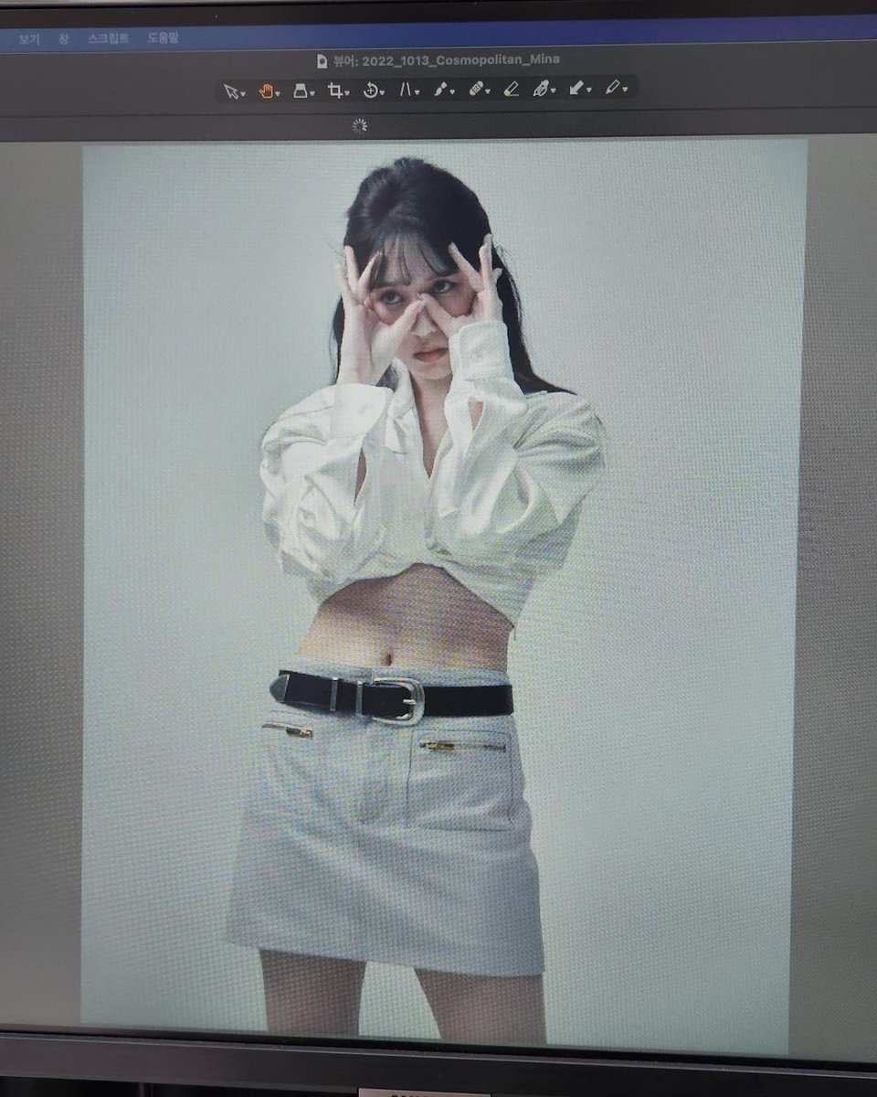 mina loops on Twitter: "she’s lost her mind"