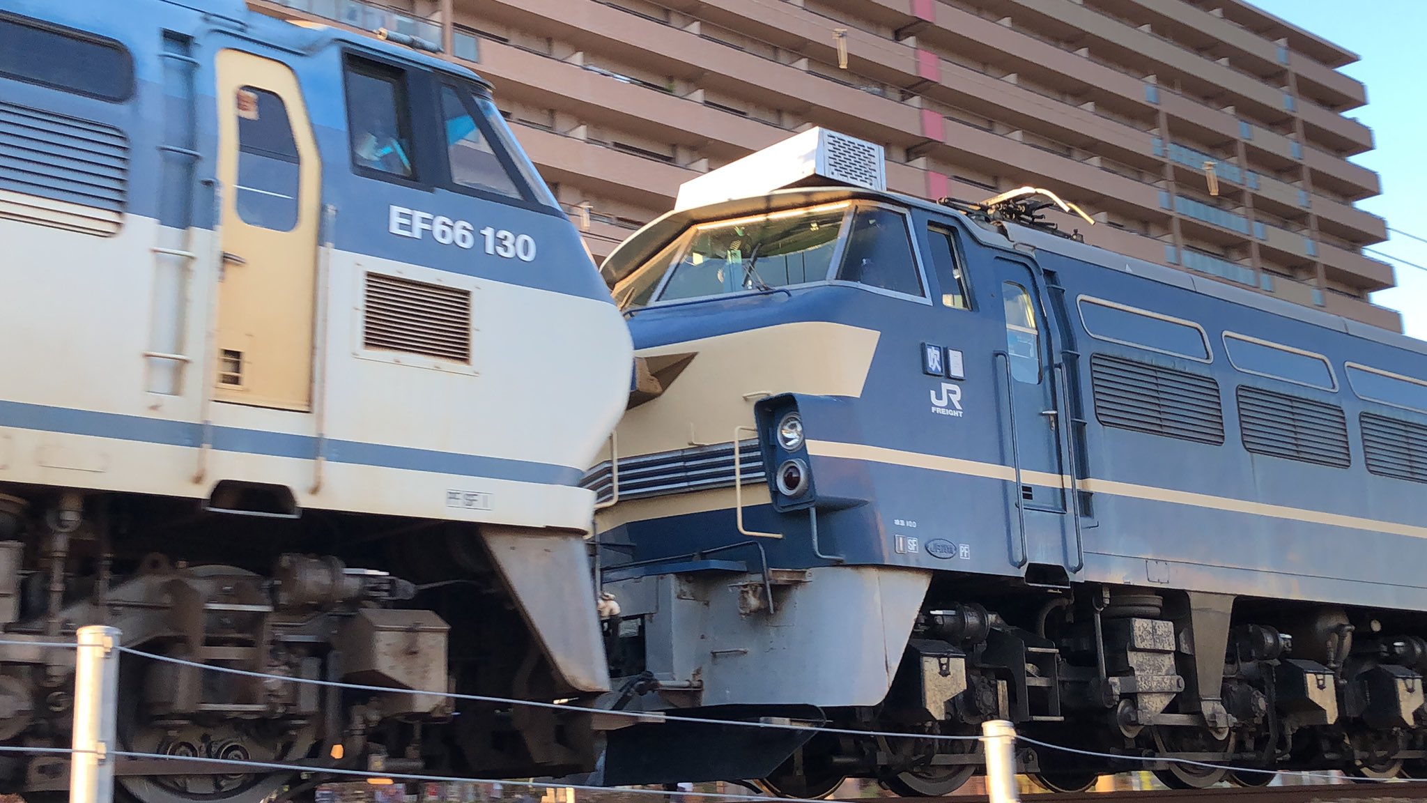 すぷからー on Twitter: "＃8865レ #EF6627 最後のEF66-27号機の運転だと思われる。また撮れたらいいなって感じです。お疲れ様27号機… そして撮影されてた皆様お疲れ ...