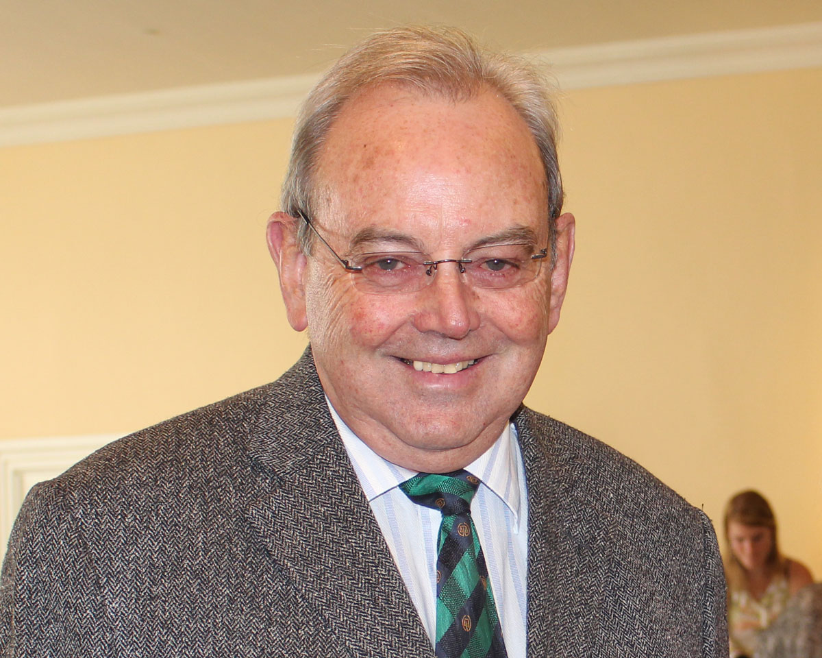 SABC News on Twitter: "RT @SABCDikgang: BORESETSE: 5am- 6am @Thabiso_Moss mo @motswedingfm 📻🎤🎧 ...