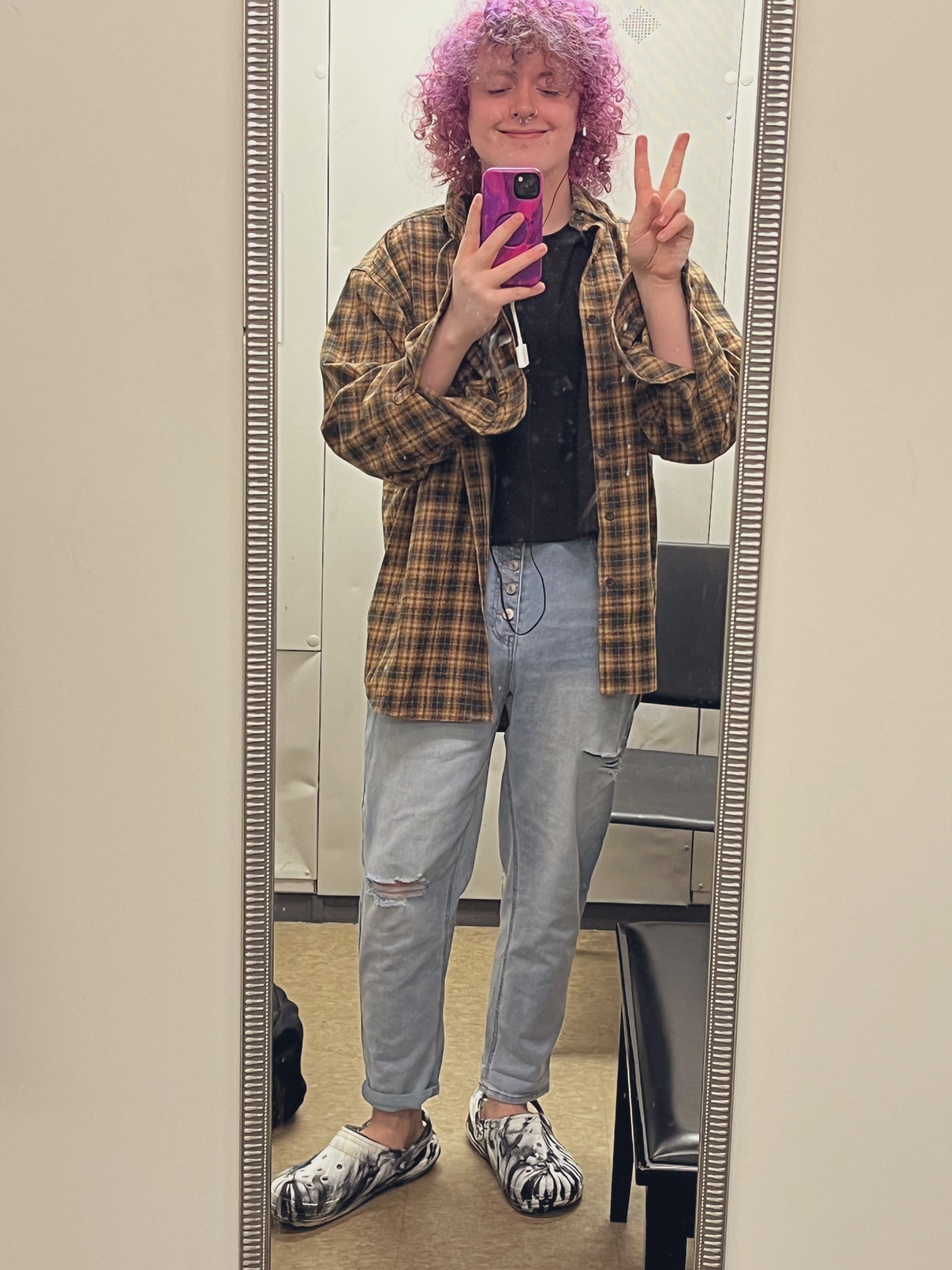 chase 💜💤 (STREAM DROWSY) on Twitter: "IM OFFICIALLY DONE WITH MIDTERMS YALL CAN I GET A W https ...