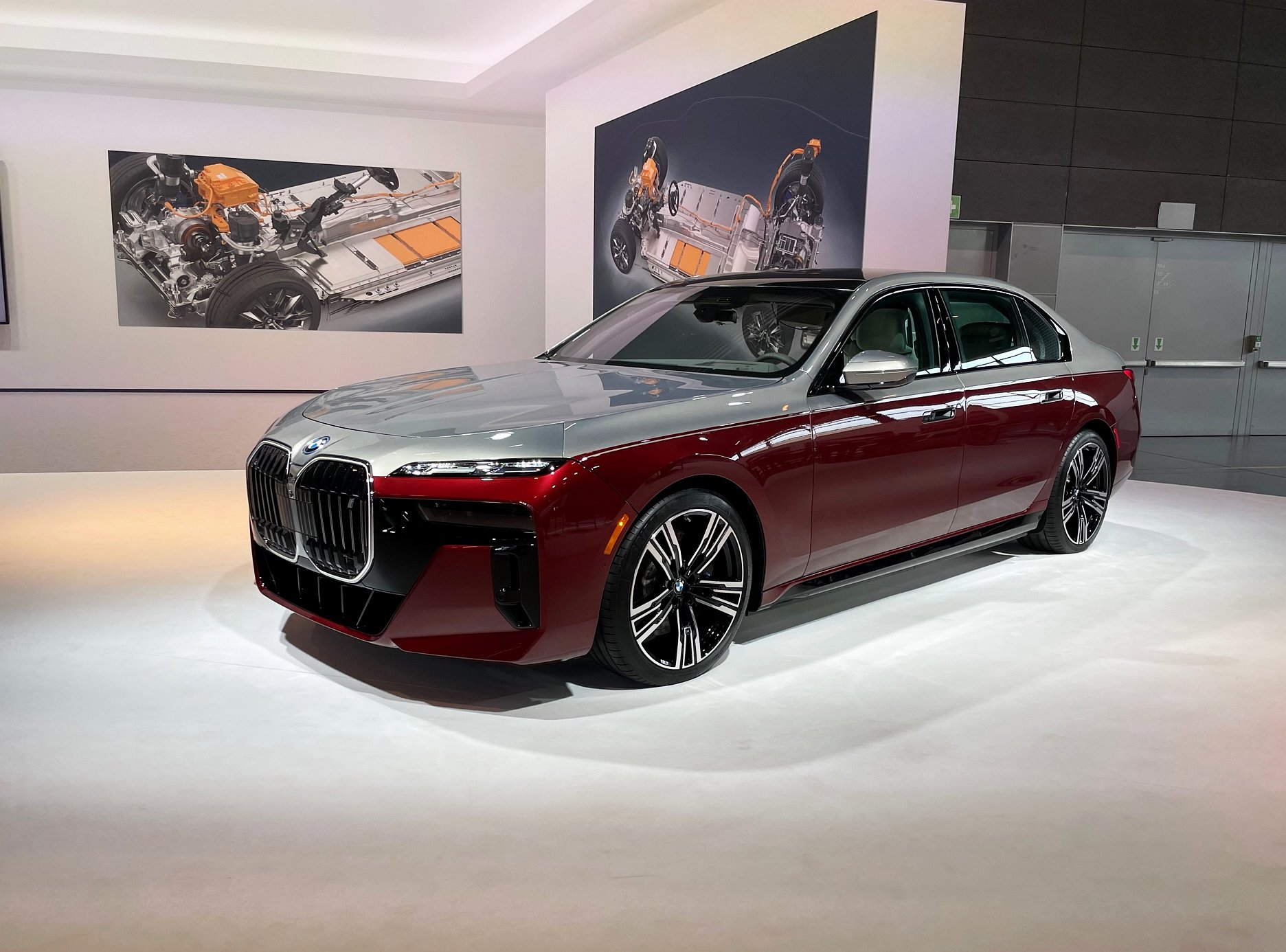 Raghavendra Pirangi on Twitter: "BMW 7 Series @BMW @BMWi @BMWHEART_ @adda_89 @Evil__Mia ...