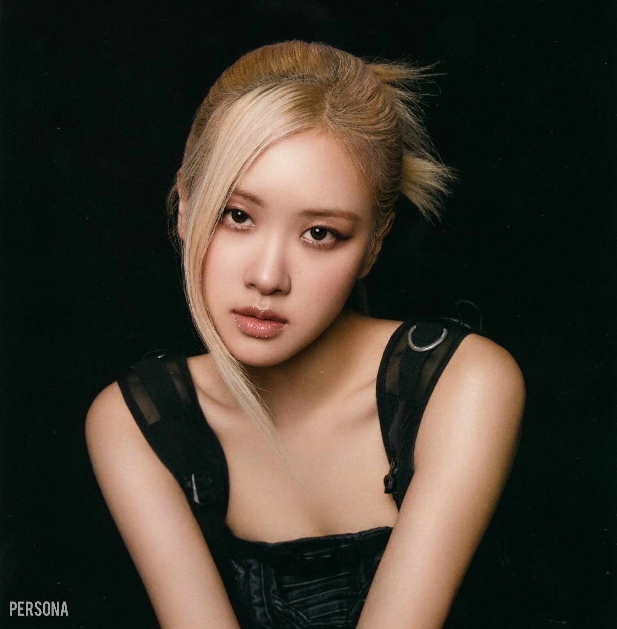 𝐩𝐞𝐫𝐬𝐨𝐧𝐚🤍 on Twitter: "[scan] BLACKPINK BORN PINK PHOTO FRAME (3) #JISOO #JENNIE #LISA #ROSÉ # ...