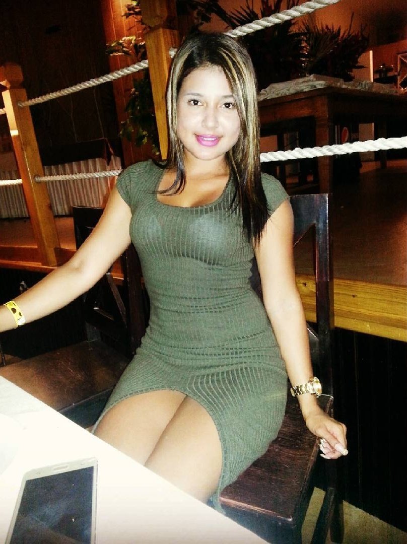 Sexy Vestidos 400K on Twitter: "La Cena Bien Rica 😋"