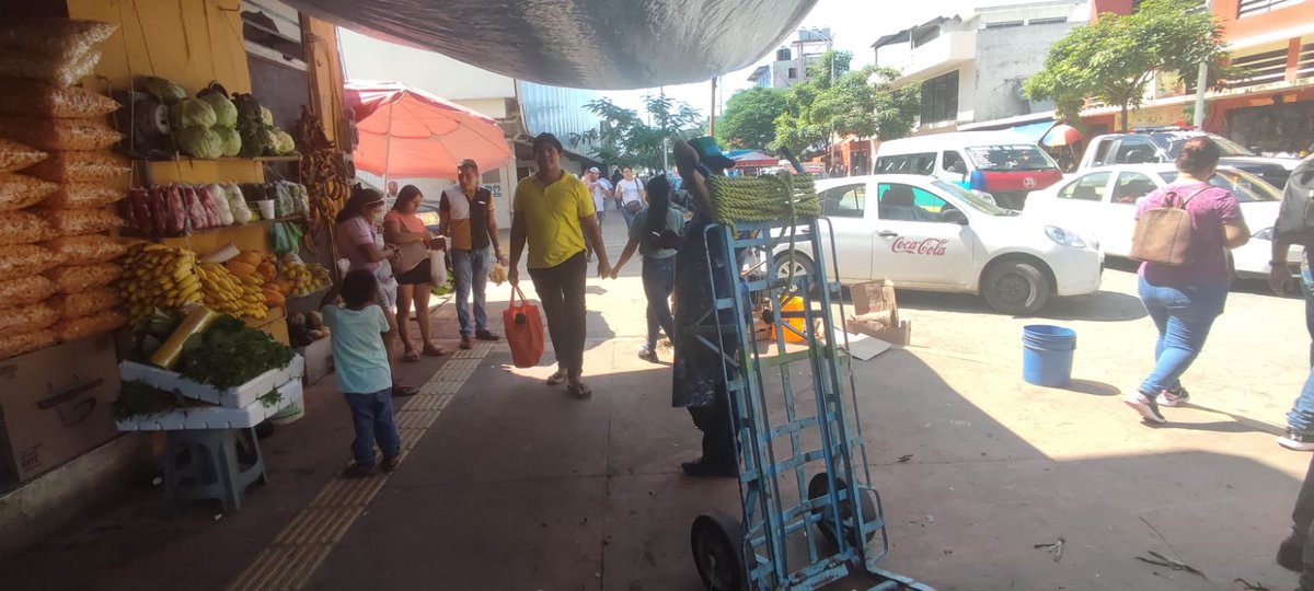 Tabasco Hoy On Twitter Almomento🔴 Retiran A Los Ambulantes De La