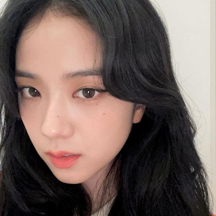 ari it girl on Twitter: "jisoo (blackpink) taeyeon (snsd) heejin (loona) https://t.co/cQycnxvQF2 ...