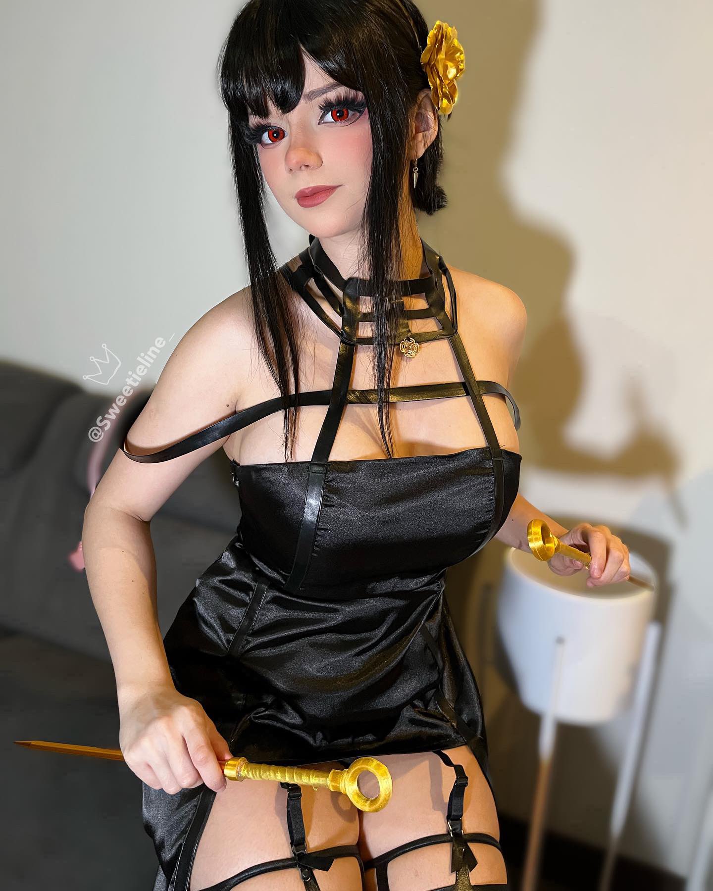 Sweetieline ️‍🔥CUENTA NUEVA on Twitter: "🖤 Yor Forger 🖤 Te gusta cómo se me ve este cosplay?😛 🔥 ...