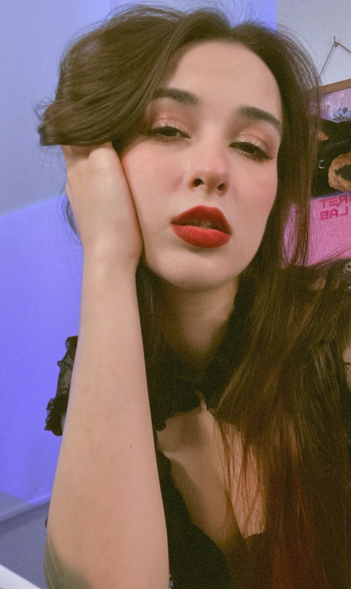 🇷🇺Ksenia Noche🐻 on Twitter: "Charlamos un ratito y voy a dormir, por hoy no doy para más , gente ...