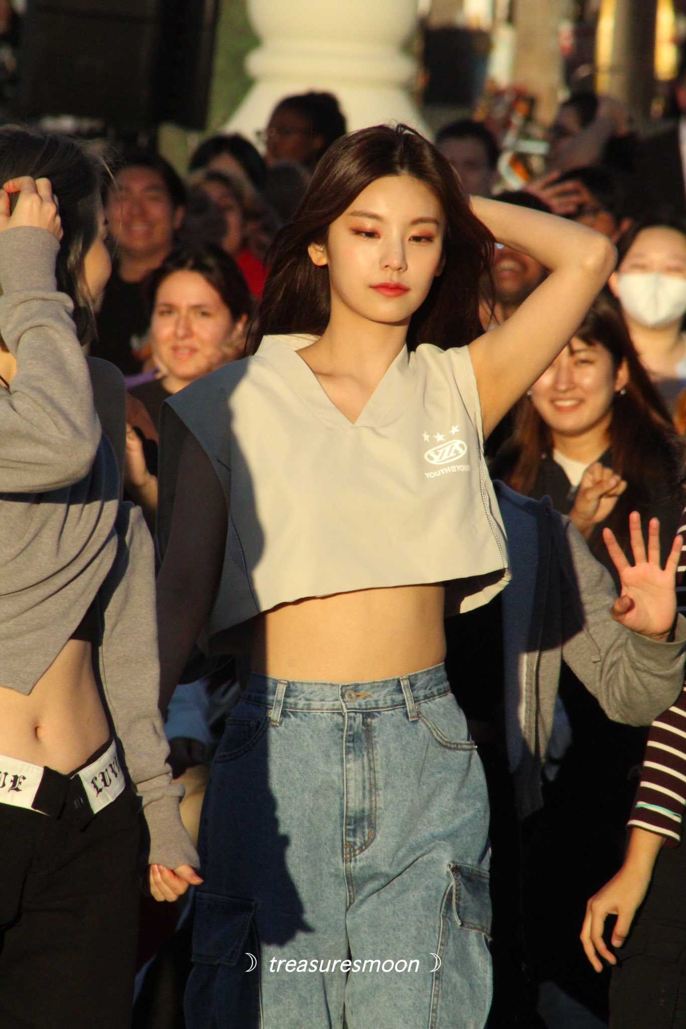 treasuresmoon on Twitter: "221024 Itzy Yeji Venice Beach RPD #ITZY #있지 #예지 #황예지 #YEJI https://t ...