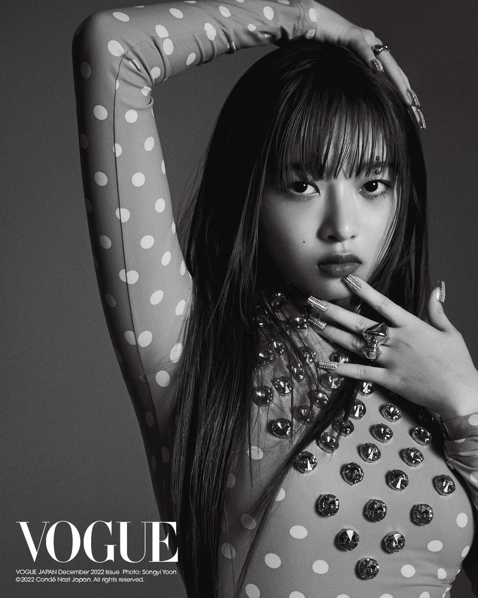 jiwon on Twitter: "RT @ivepics: rei for vogue japan"