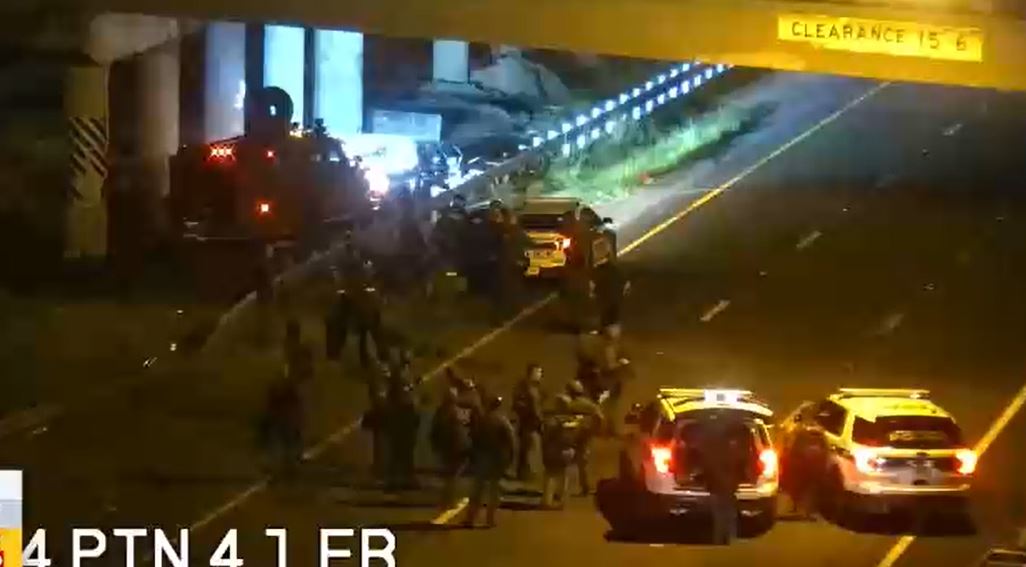 GANDY BLVD UPDATE: The barricaded man situation along Gandy Blvd under ...