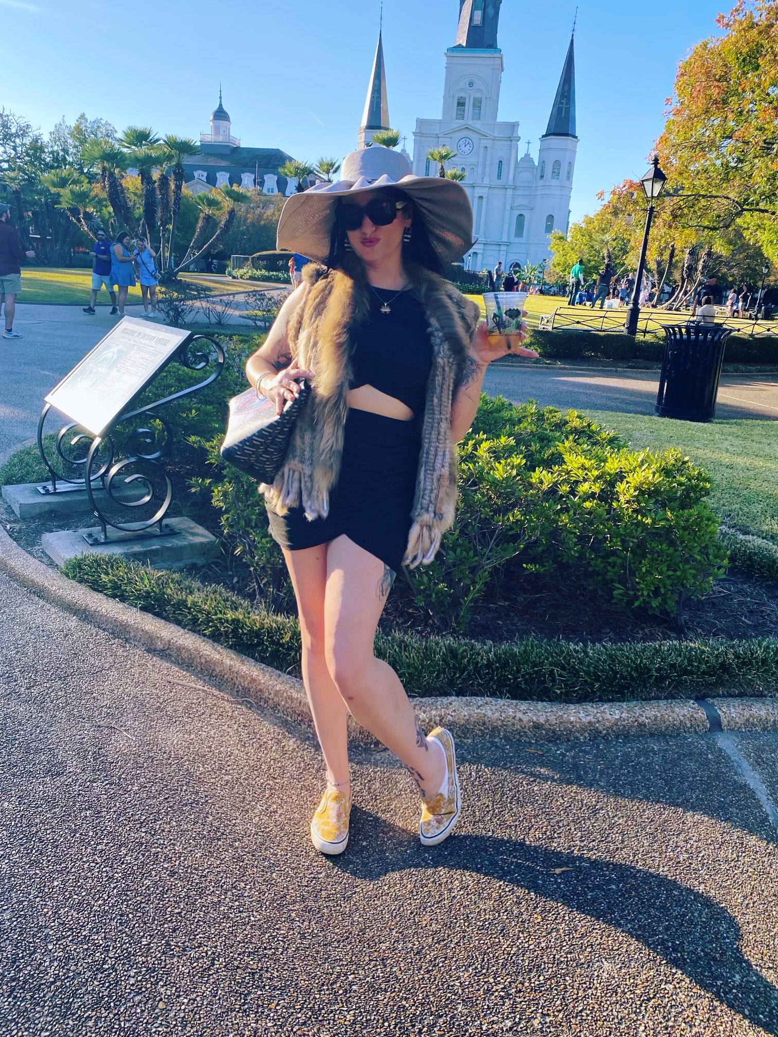 TW Pornstars - 1 pic. Lady Lila Stern. Twitter. Glamorous New hat and ...