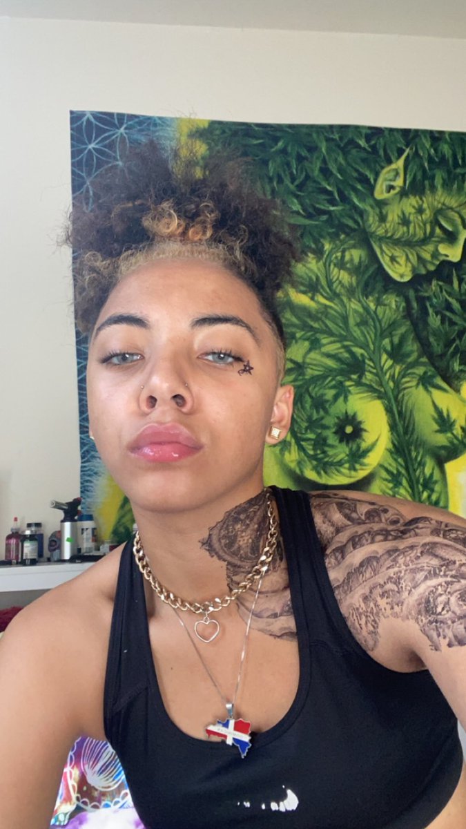 Zerella Skies The Rising Star Of Social Media Influencers