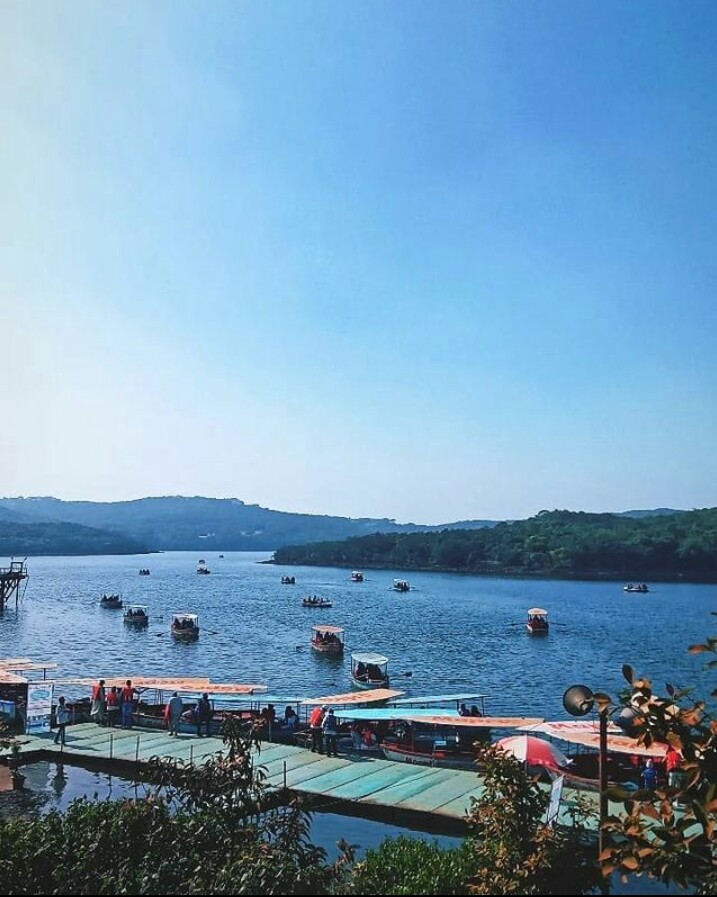 4. Lake Pichola, Udaipur Rajasthan https://t.co/oFO1EEPRCf - Desi Thug ...