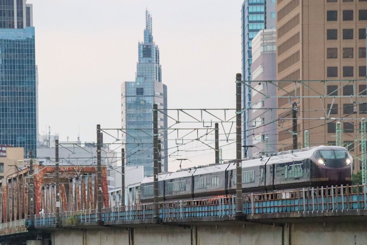 てつまみレ on Twitter: "2022.10.14(金) E655系『なごみ(和)』 団臨 鉄道開業150周年記念列車 撮影地:東海道本線 川崎～品川 （六郷土手にて） 15:57頃 ...