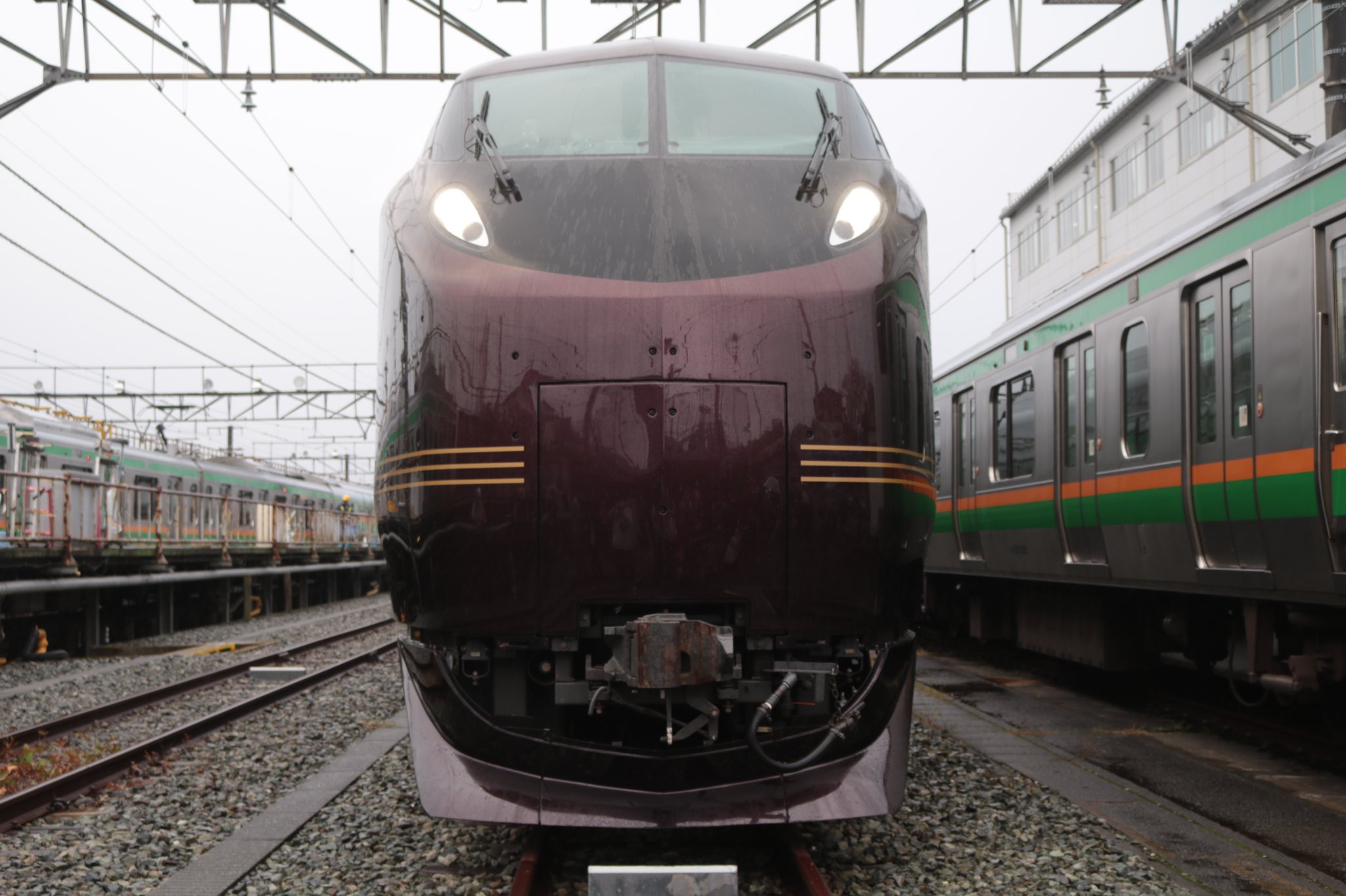 宮ヤマのRedWing on Twitter: "国府津車両センター E655系・E231系・E233系 撮影会 https://t.co/qlrX5TQvlN" / Twitter