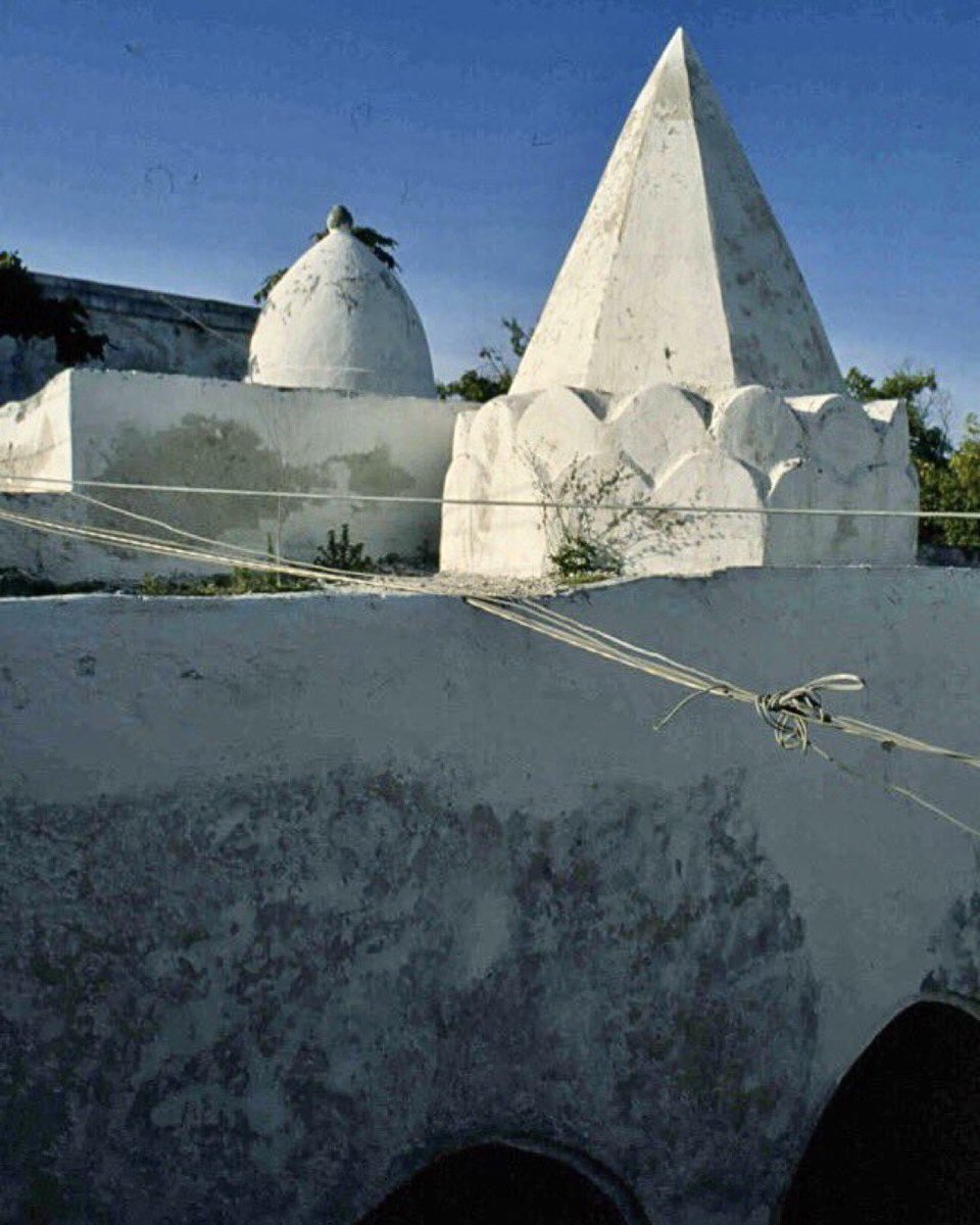 Ancient mud mosques in the Muslim world are spectacular & sustainable ...