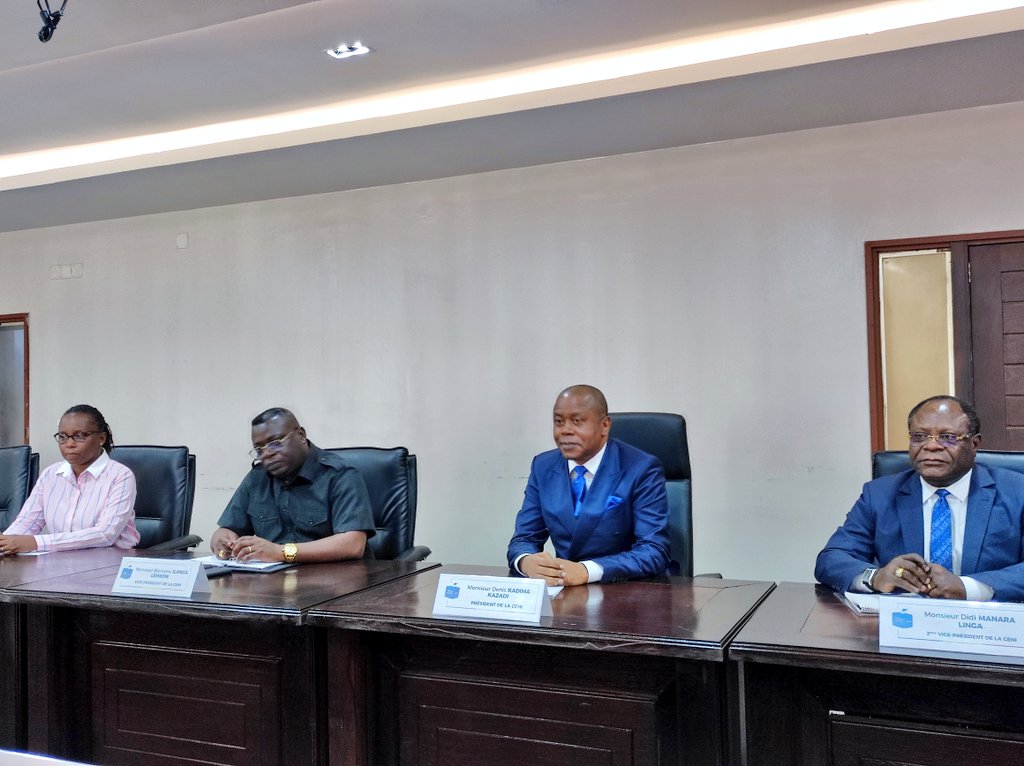 André Flahaut on Twitter: "Je préfère voir le verre à moitié plein qu'à moitié vide... L'échange ...