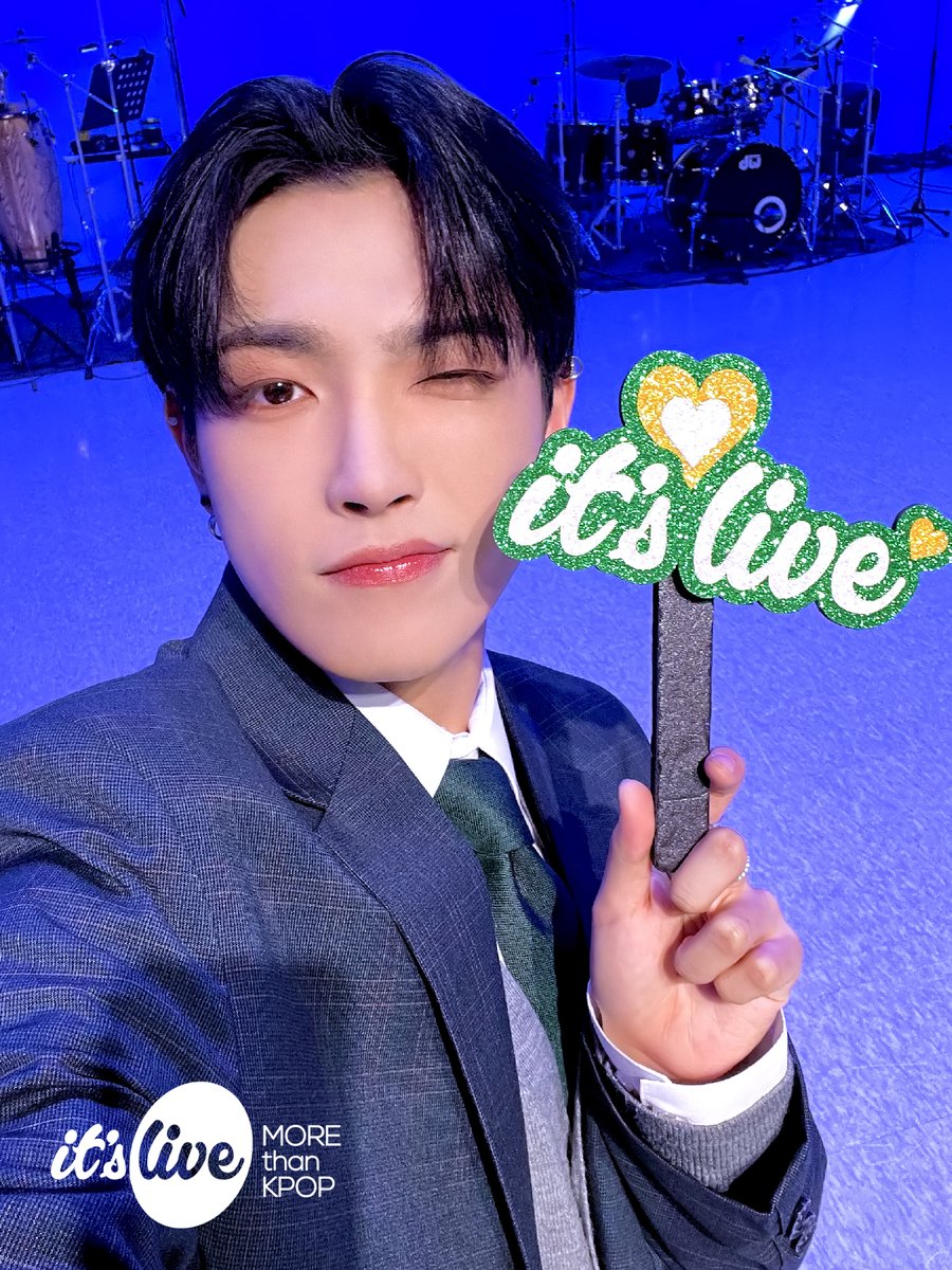 Its Live On Twitter 에이티즈의 잇츠라이브 현장 포토📸 Ateez의 ‘야간비행 Turbulence 무대를 유튜브 Its Live 채널에서