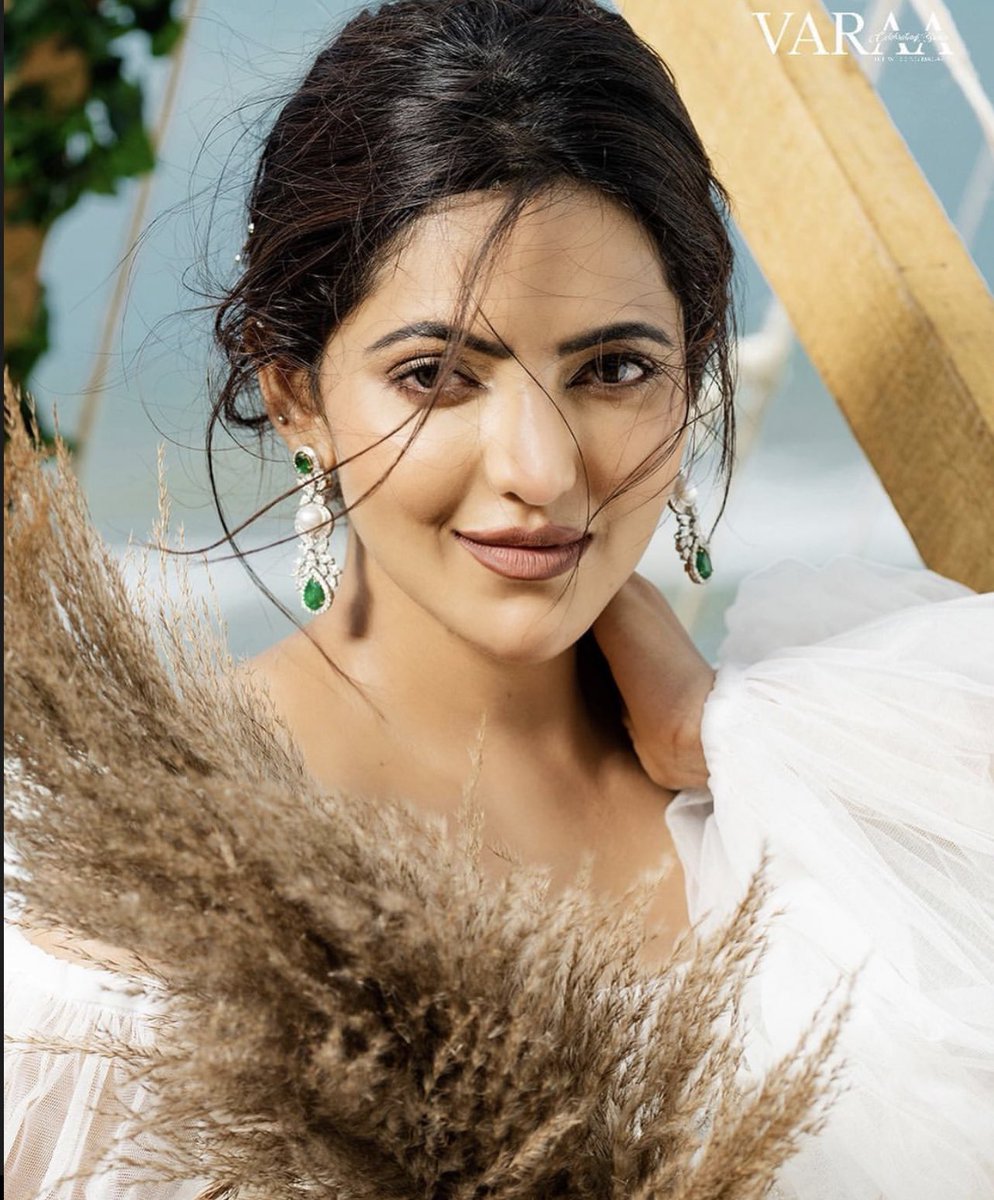 Only Heroines on Twitter: "Dazzling @AthulyaOfficial recent photoshoot 💝😘 #AthulyaRavi #Athulya"