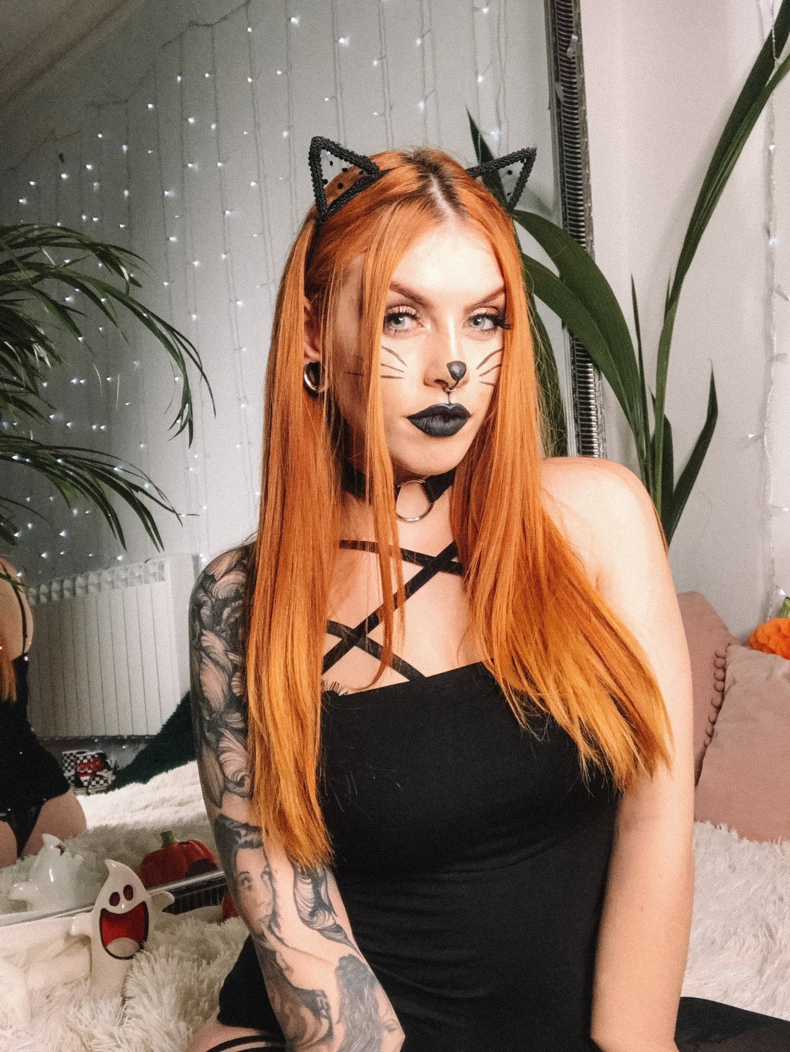 TW Pornstars - 1 pic. 𝐁𝖊𝐚 𝐃𝖚𝐱 🌸. Twitter. On or Off? (big titty kitty edition). 9:32 PM - 14 Oct ...