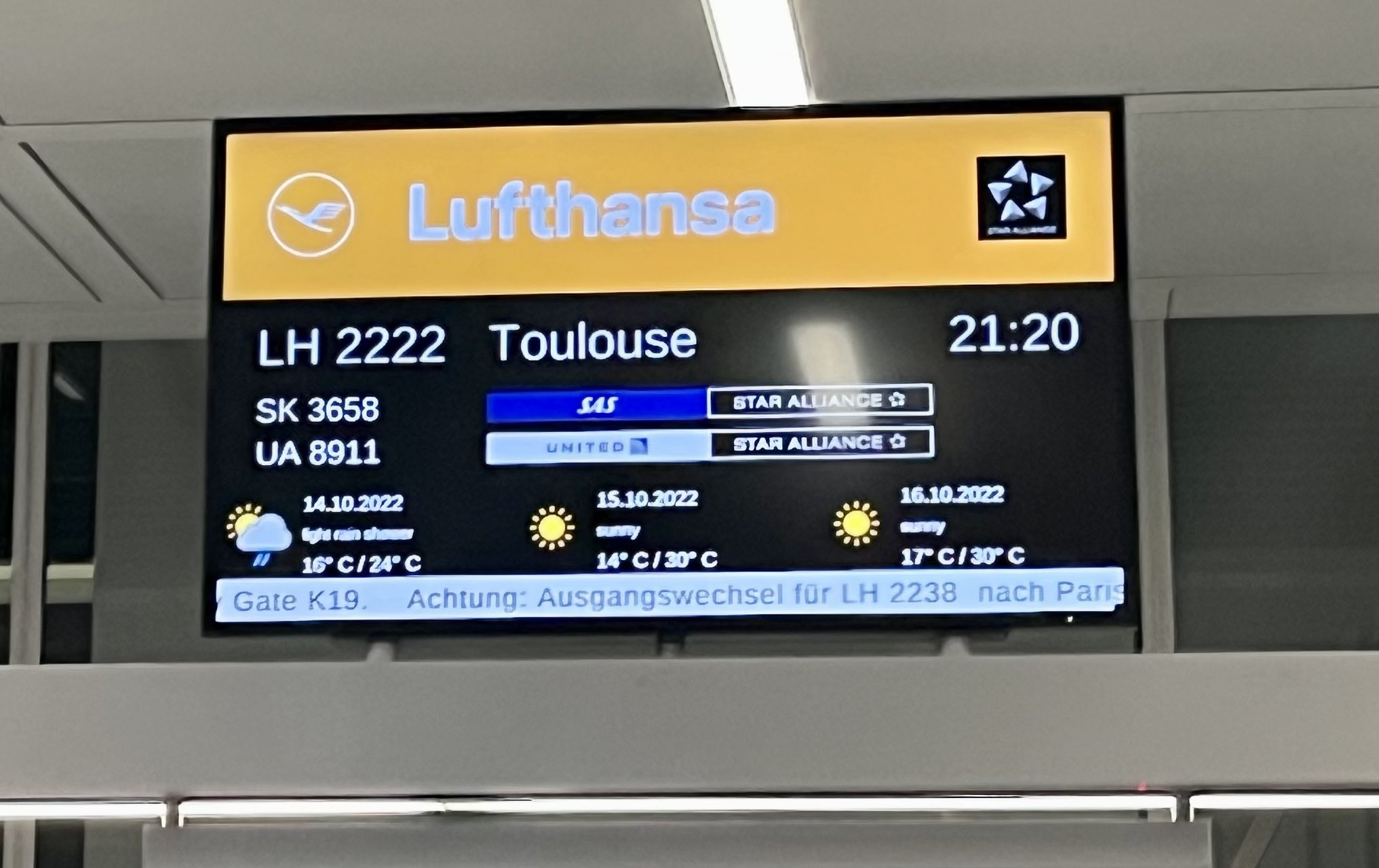 Lustu on Twitter: "Et oui il est là ! Le numéro de vol le plus célèbre du monde ! https://t.co ...