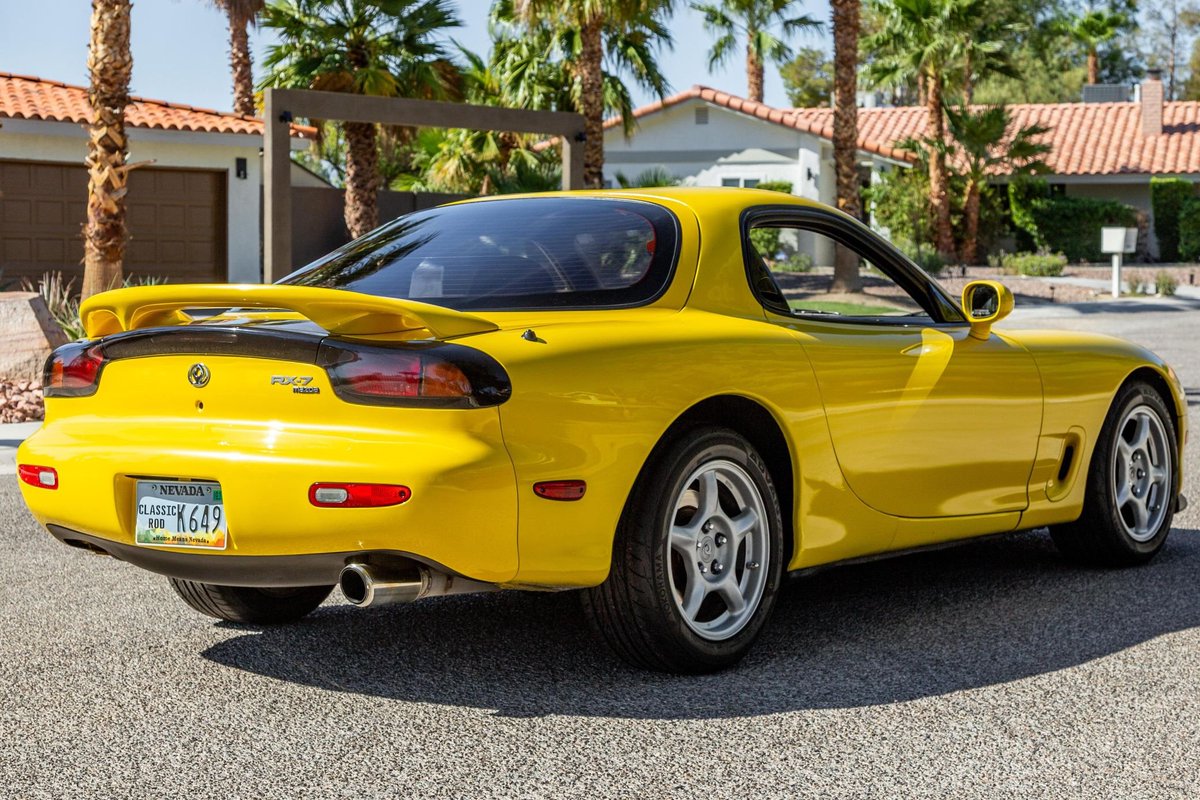 Cars & Bids on Twitter: "💛 FD RX-7 R1! Competition Yellow Mica. R1 trim. Twin-turbocharged ...
