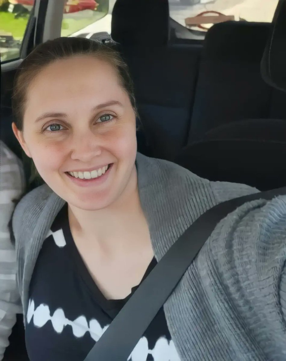 Kaycee_smith on Twitter: "Running out to do some errands so didn't feel like putting on my ...