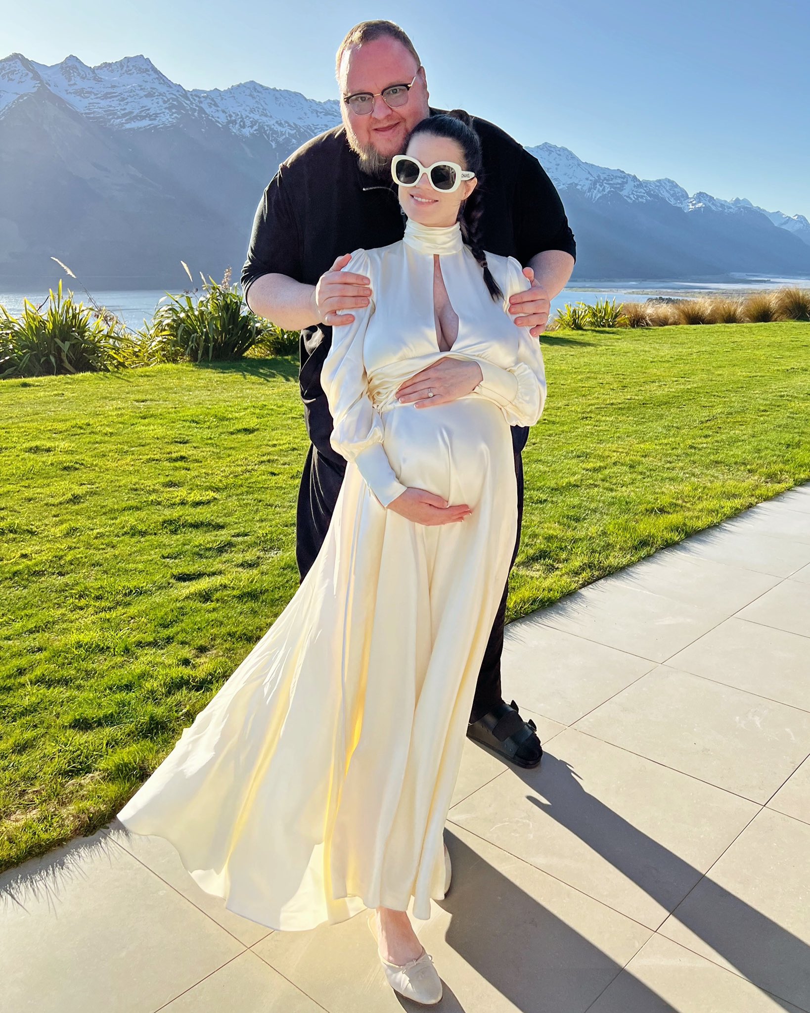 Liz Dotcom on Twitter: "Soon 👶🏻 https://t.co/WRP0qV7VNT" / Twitter