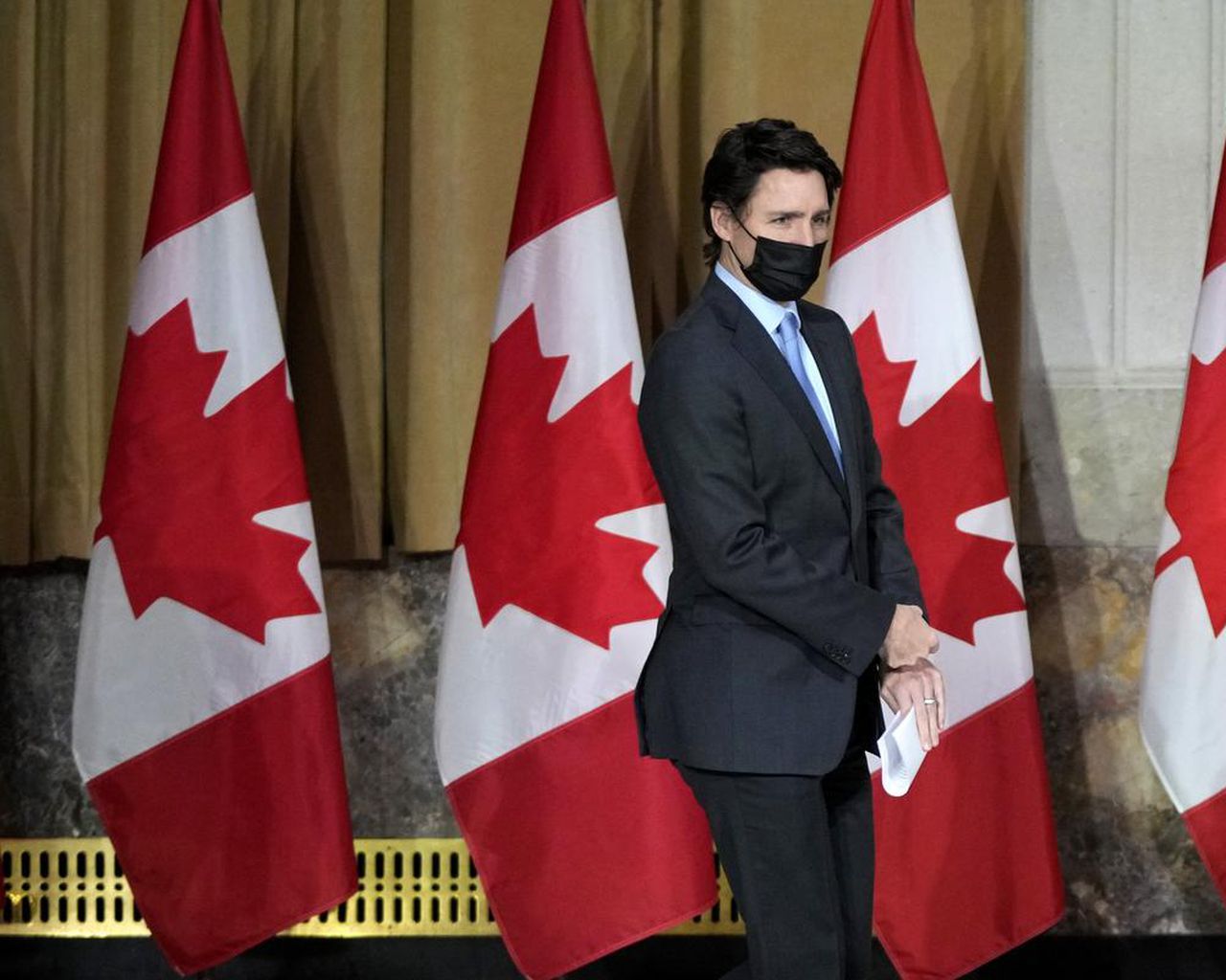 Tweets With Replies By Justin Trudeaus Ego Trudeausego Twitter