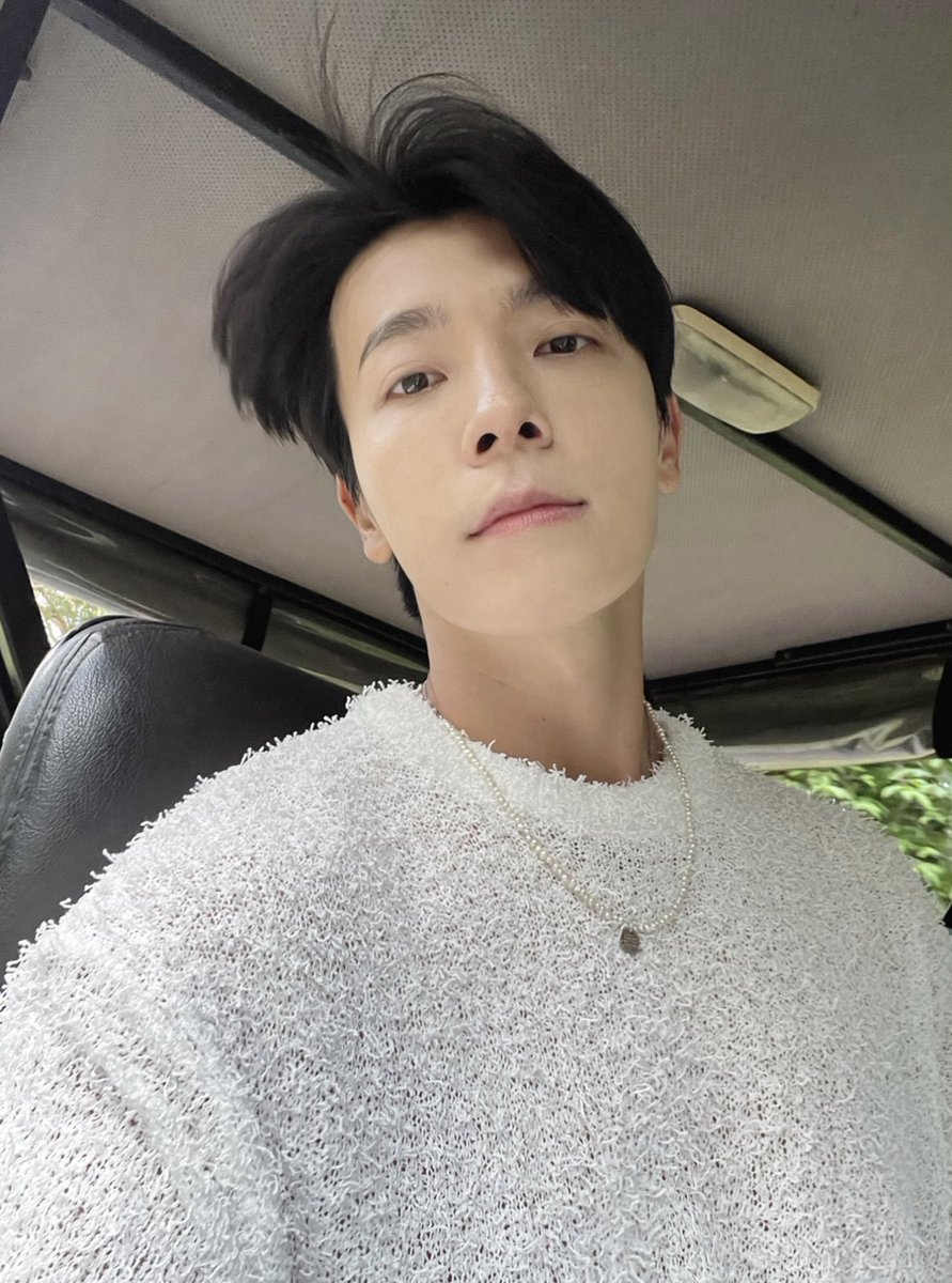 Donghae 2022 Selca