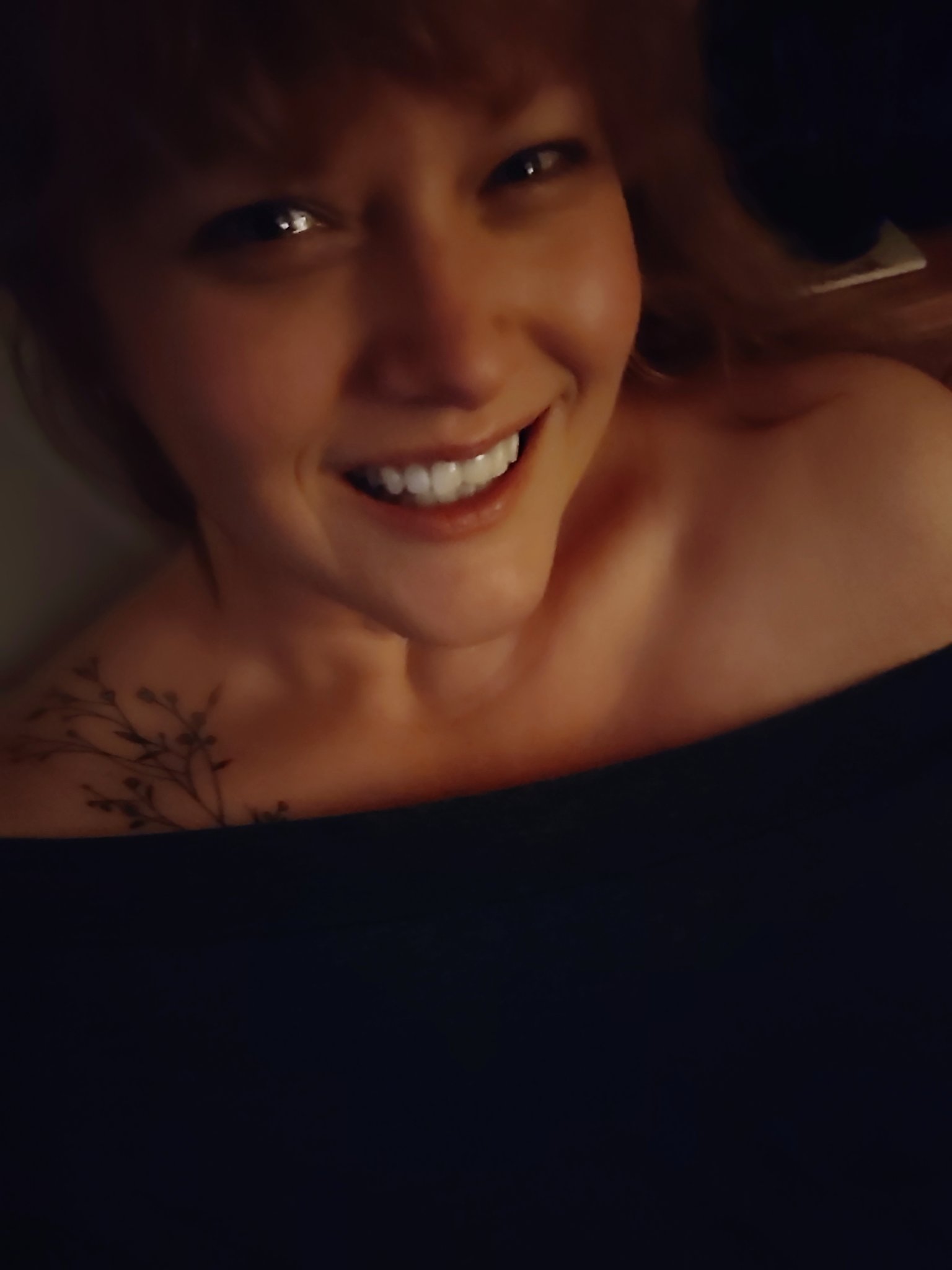 The Storyteller ️⛷️🏔️ on Twitter: "I tried to be sexy. 😏 https://t.co/8IuCpvWkAx" / Twitter