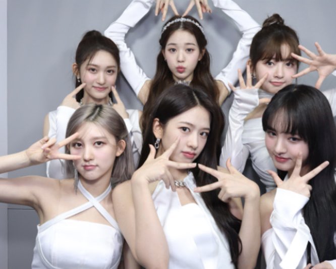 IVE pics on Twitter: "ot6 photobooth 🤍"