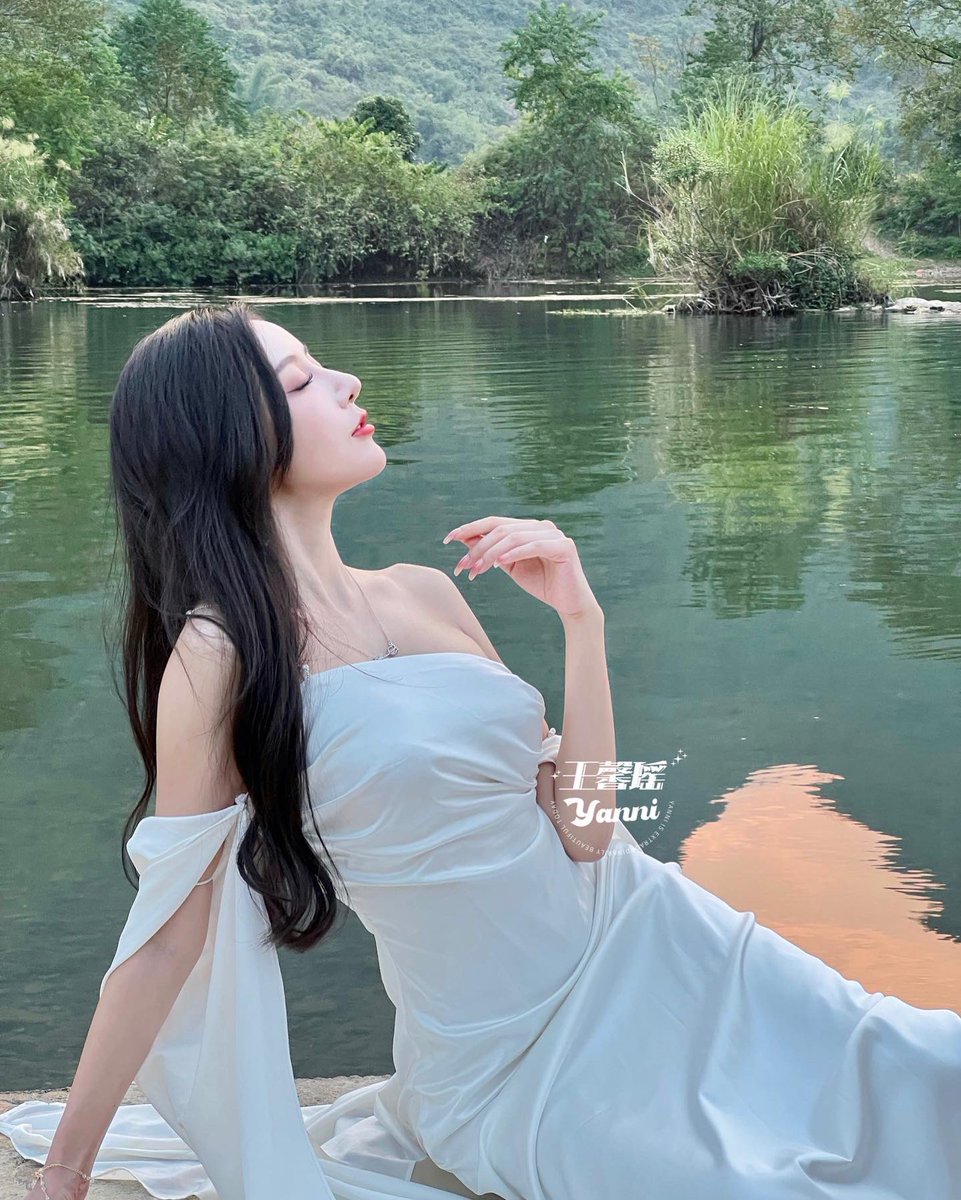 王馨瑶 On Twitter 所谓伊人 在水一方