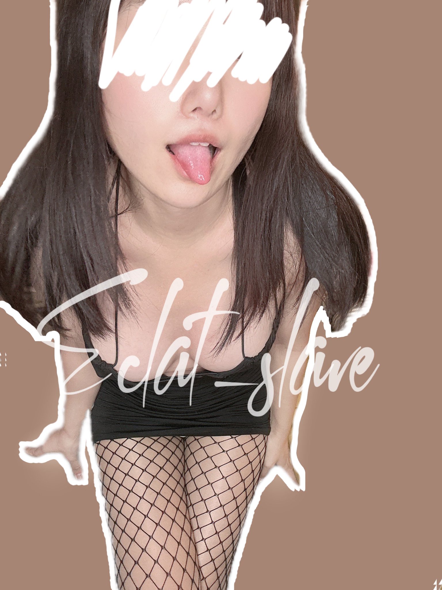 Eclat Slave on Twitter: "穿这样出去也有另类的羞耻感跟巧思，有发现什么不一样吗🤪 自己这样走在路上会不会被偷拍呀🥺 投稿，谢谢大佬转发： @0xnmhs ...