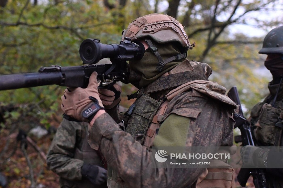 Rob Lee on Twitter: "Photos of a Wagner patrol. 32/ https://vk.com/milinfolive?w=wall-123538639 ...