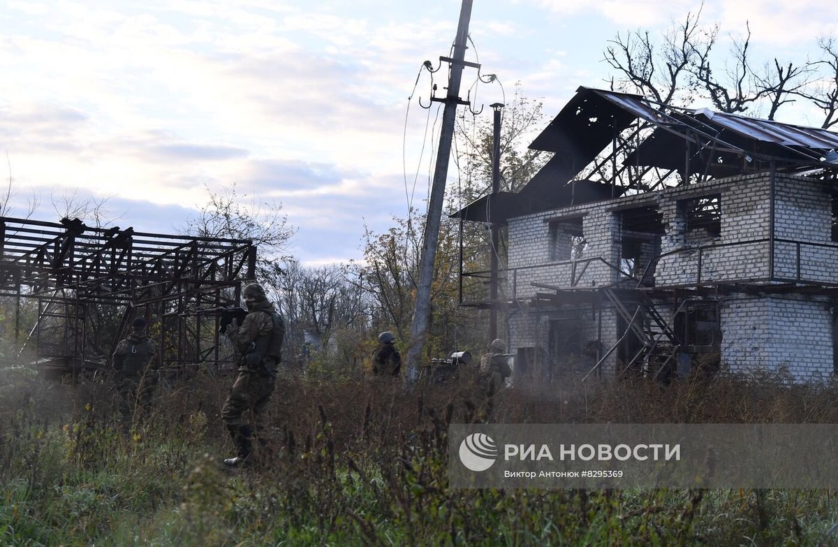 Rob Lee on Twitter: "Photos of a Wagner patrol. 32/ https://vk.com/milinfolive?w=wall-123538639 ...