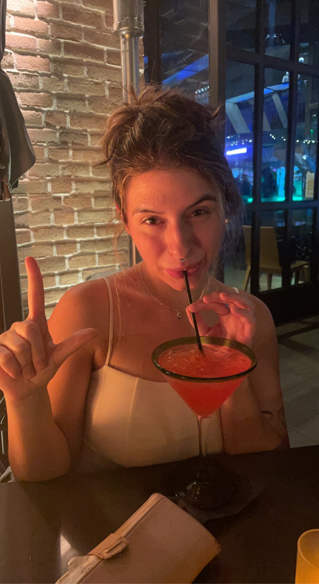LA Based! Chloe “FuckMeat” Kreams on Twitter: "special pic for the loser that paid for my drink ...