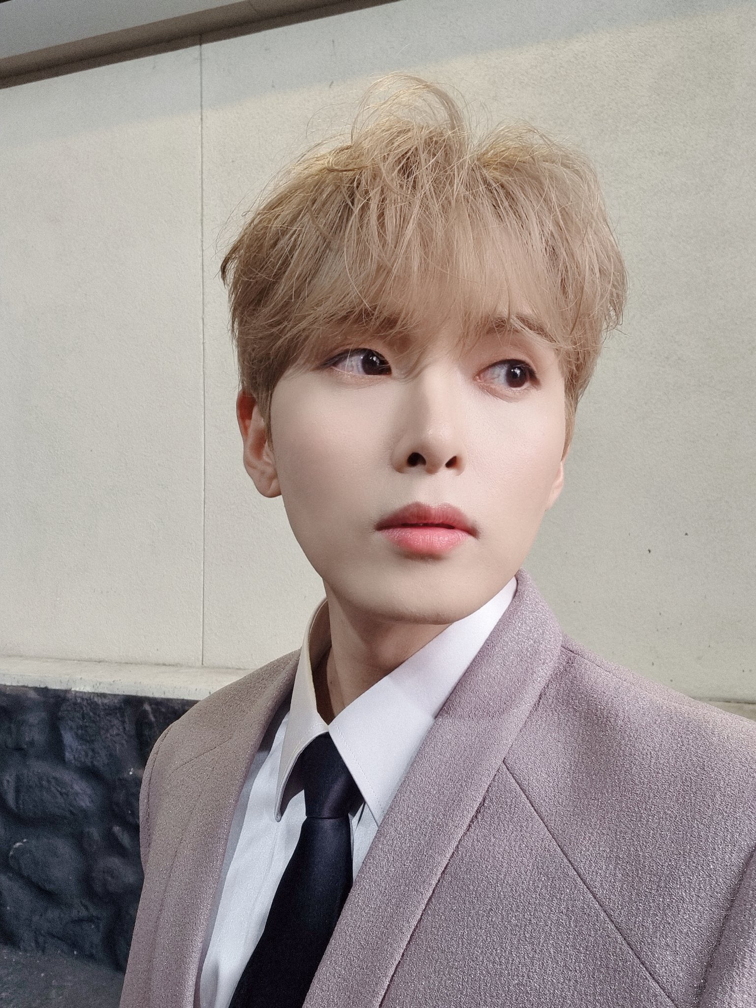 hoshi on Twitter: "RYEOWOOK LOOKS CRAZY GOOD SO PRETTY SO HANDSOME SJDNDKDK ...