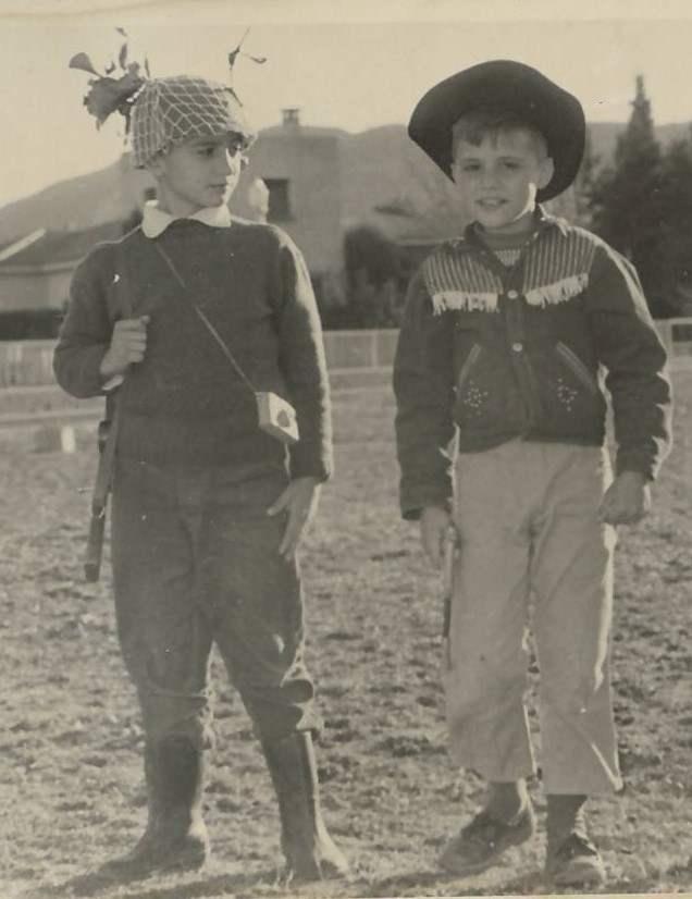 Con mi amigo Gary Longo. Él, como buen norteamericano, era cow-boy. Yo ...